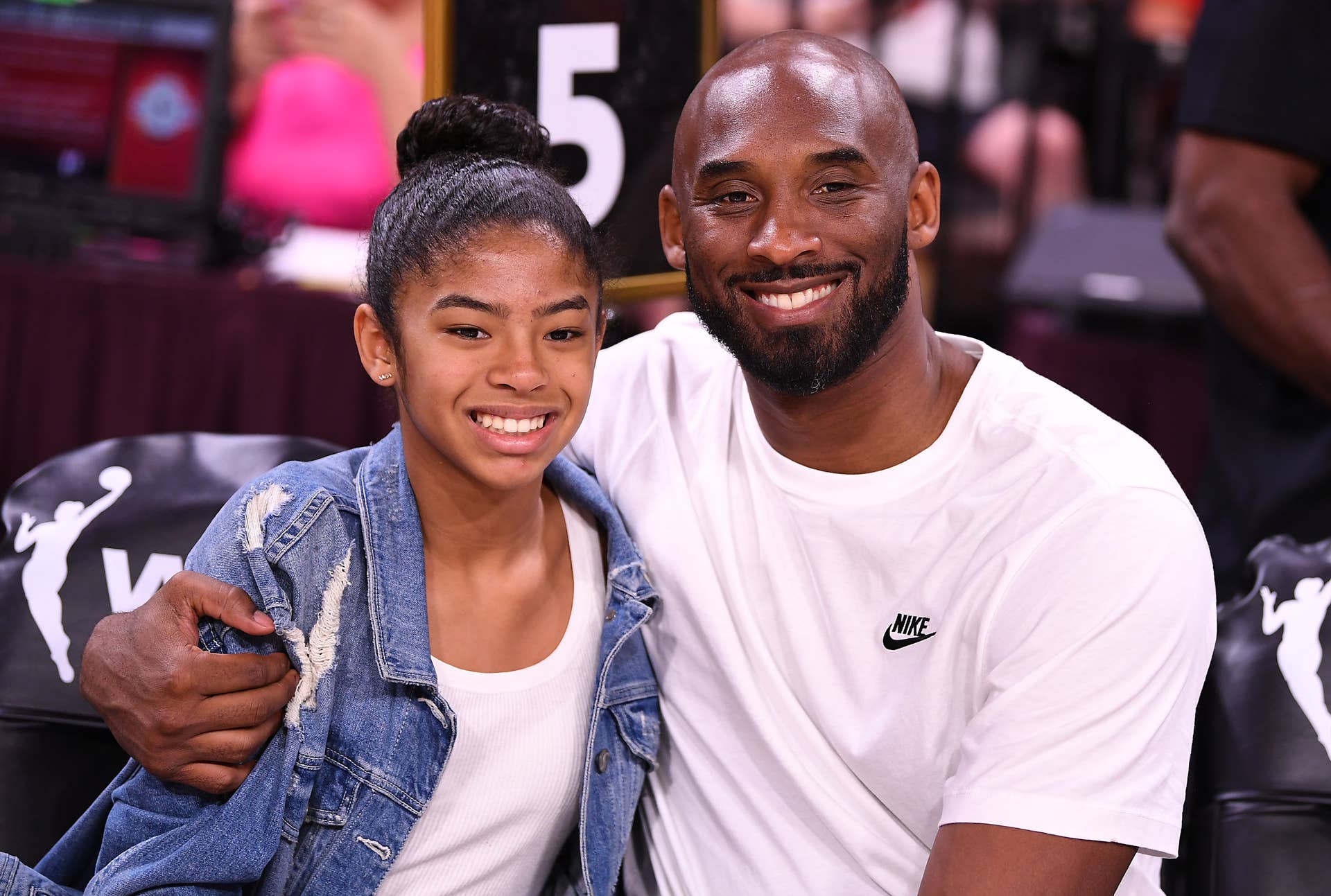 Kobe Bryant and Gianna Bryant’s Lakers Statue Officially Revealed - Athlon