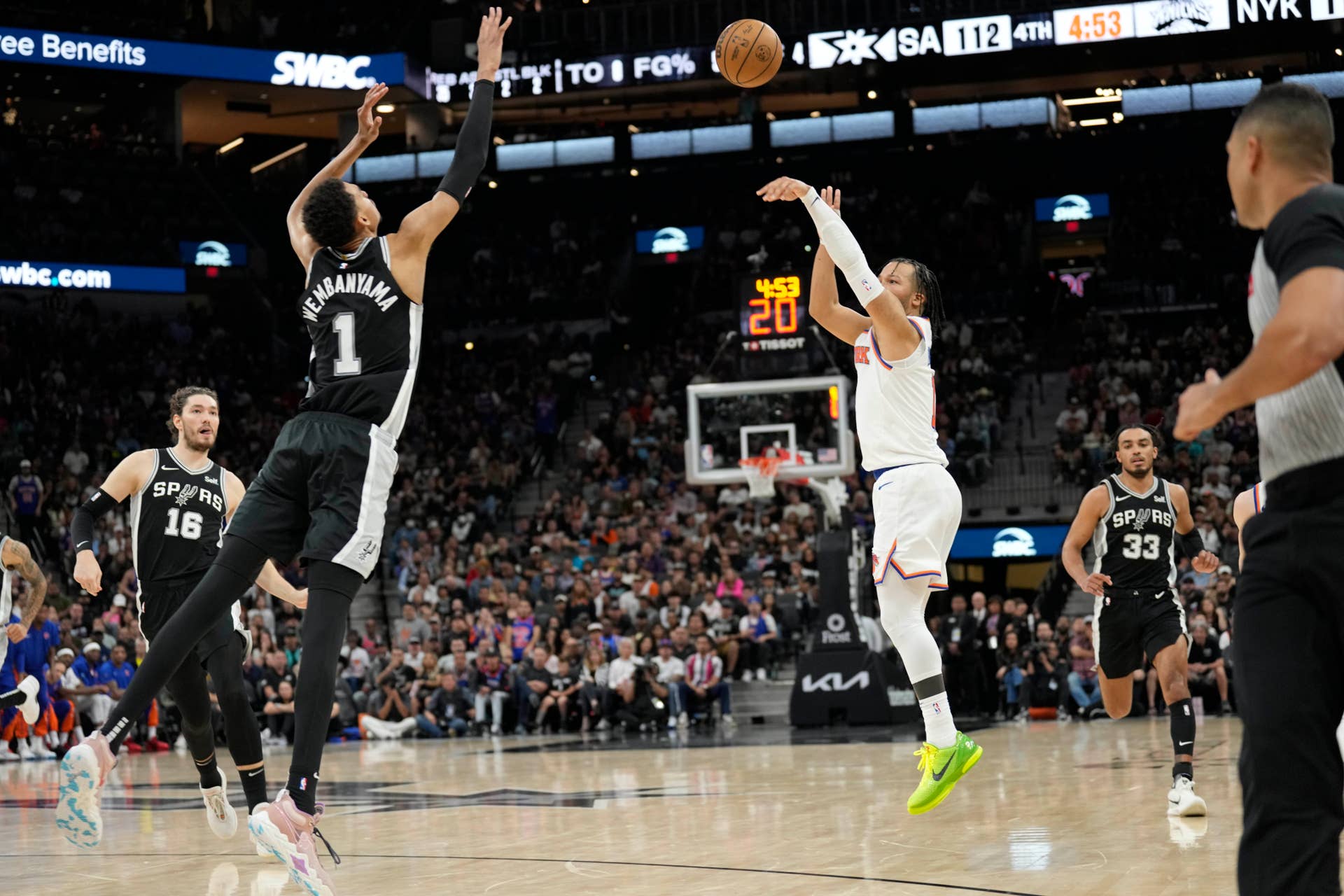 NBA Cup Prize Money: How Much Will Knicks, Spurs Players Earn? - Athlon