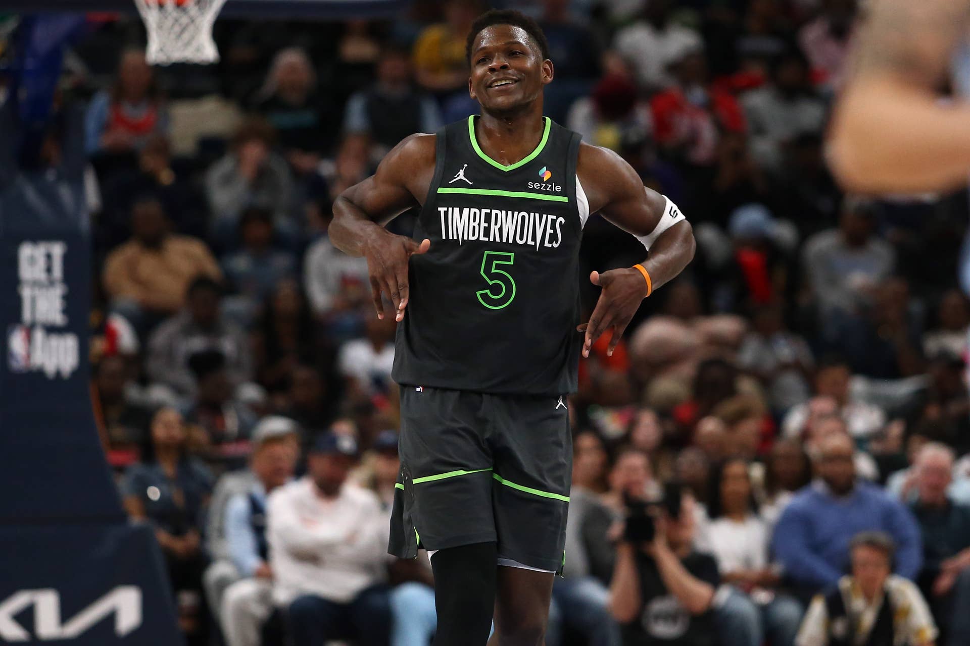 Anthony Edwards Finishes Season as NBA's Sole 3-Point Leader - Athlon