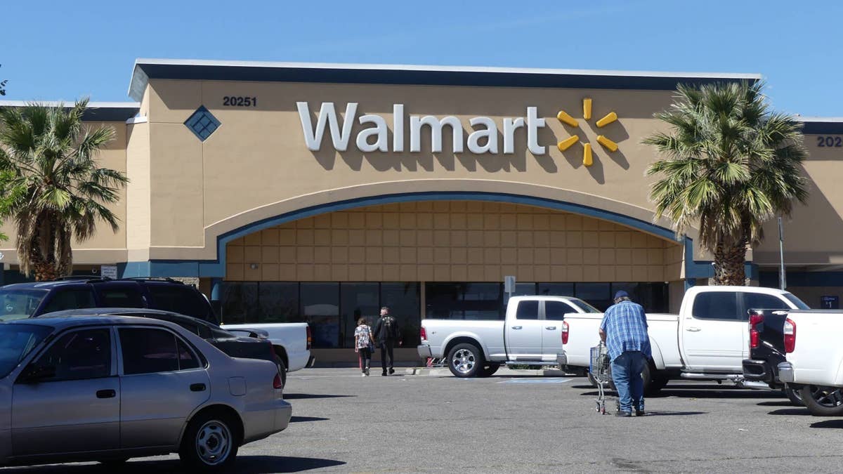 Walmart Selling a $300 Solar-Powered Trail Camera for Only $80: ‘Great ...