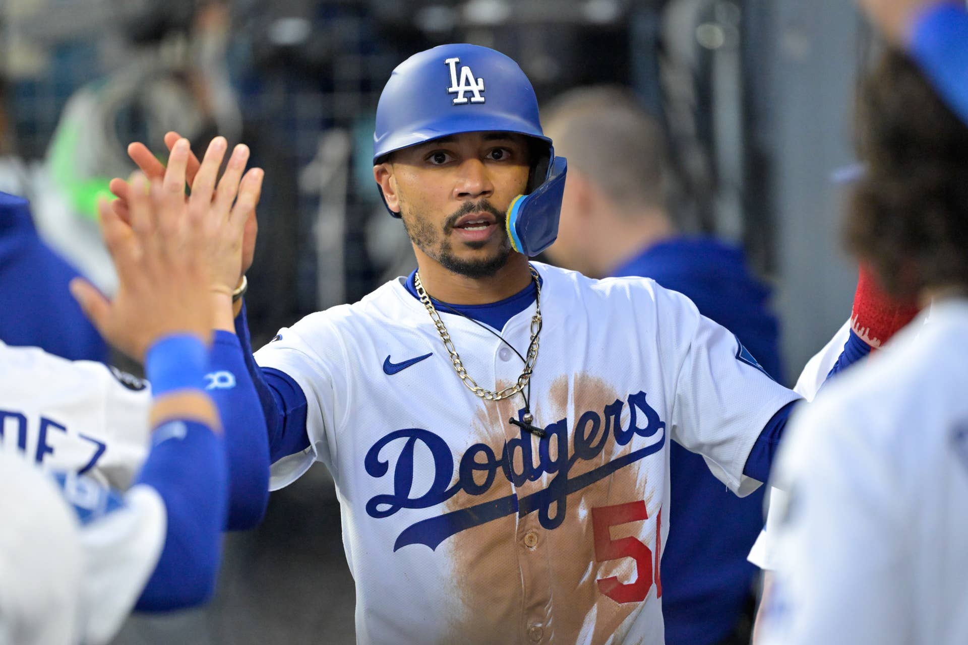 Dodgers Predicted to Replace Mookie Betts with Nephew of Two Former MLB ...