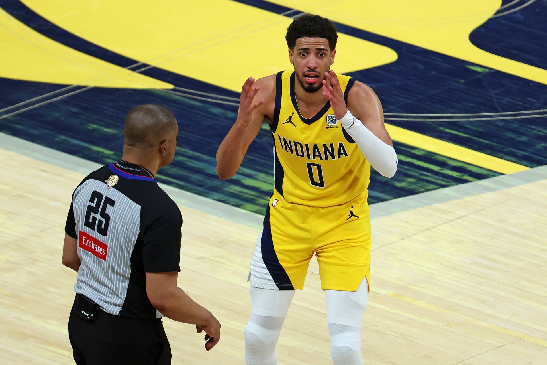 Slow-Mo Video Shows Exact Moment Tyrese Haliburton Suffered Injury - Athlon