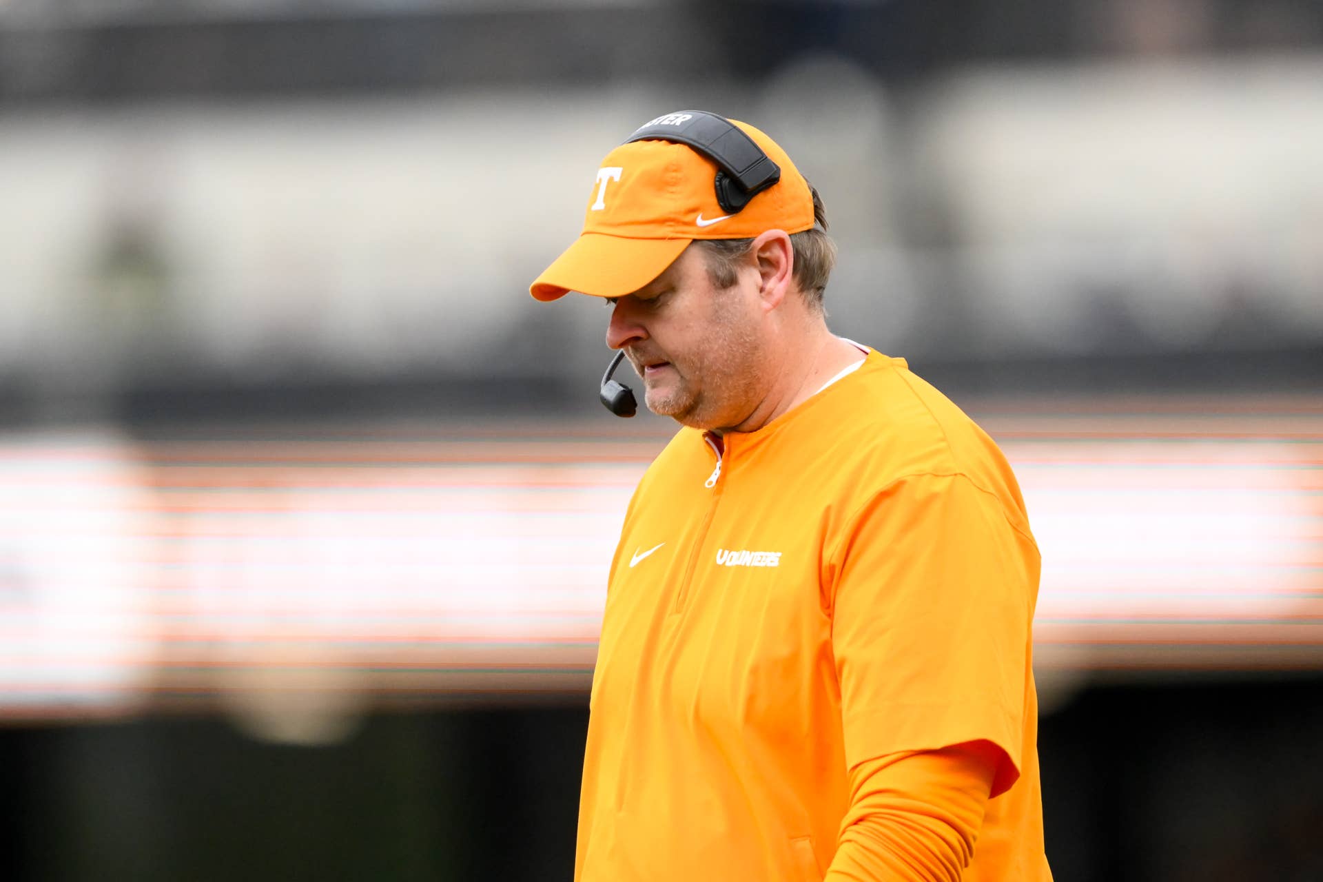 Tennessee Receives Message From 4-Star WR as Recruiting Battle Heats Up ...