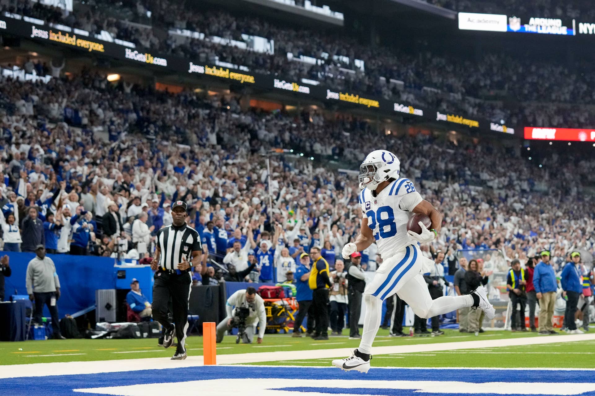 NFL Execs Drop Jonathan Taylor in RB Rankings Despite Monster 2024 ...
