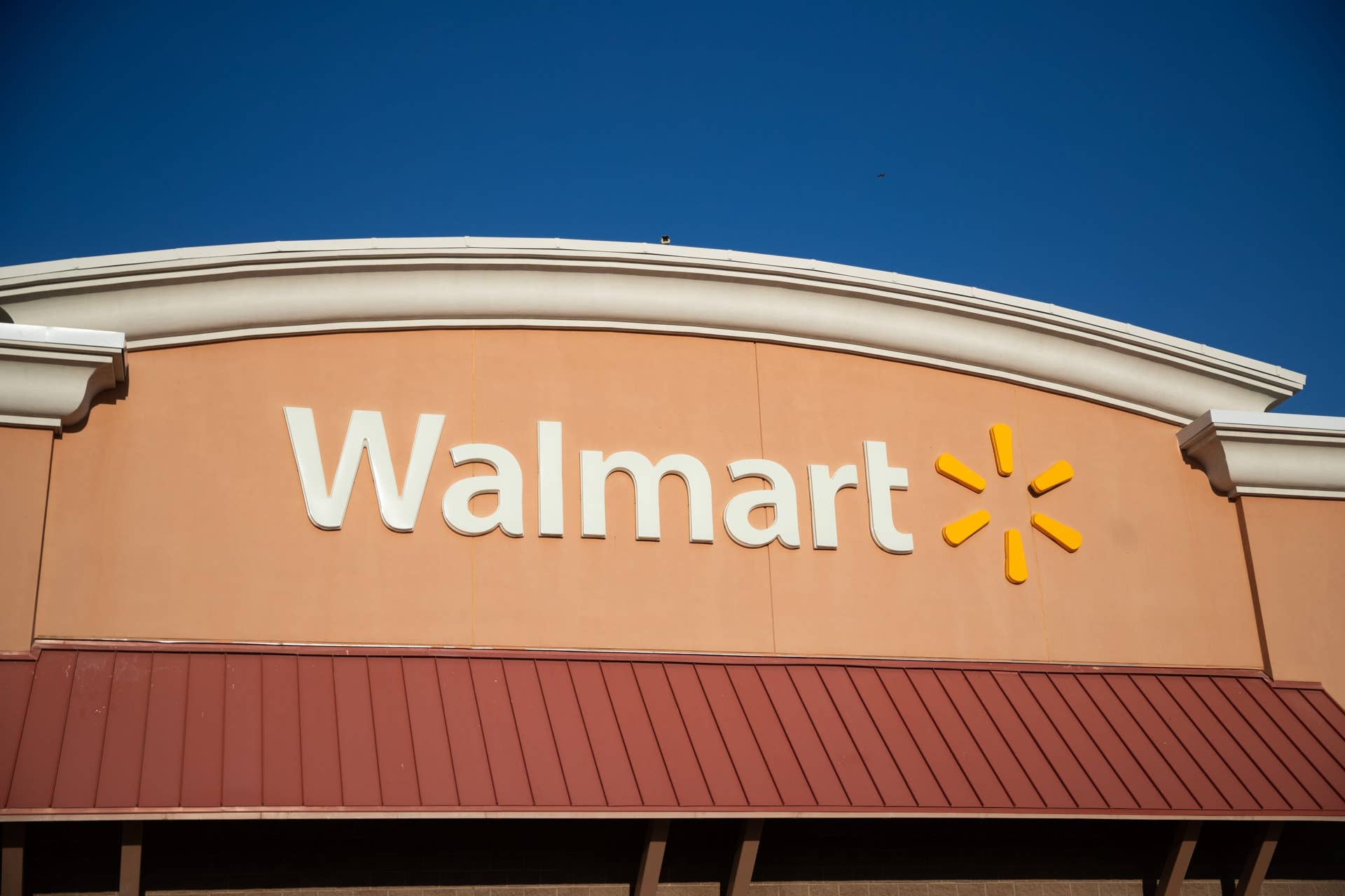 Walmart Is Selling a 'Very Comfortable' $240 Gaming Chair With Massager ...