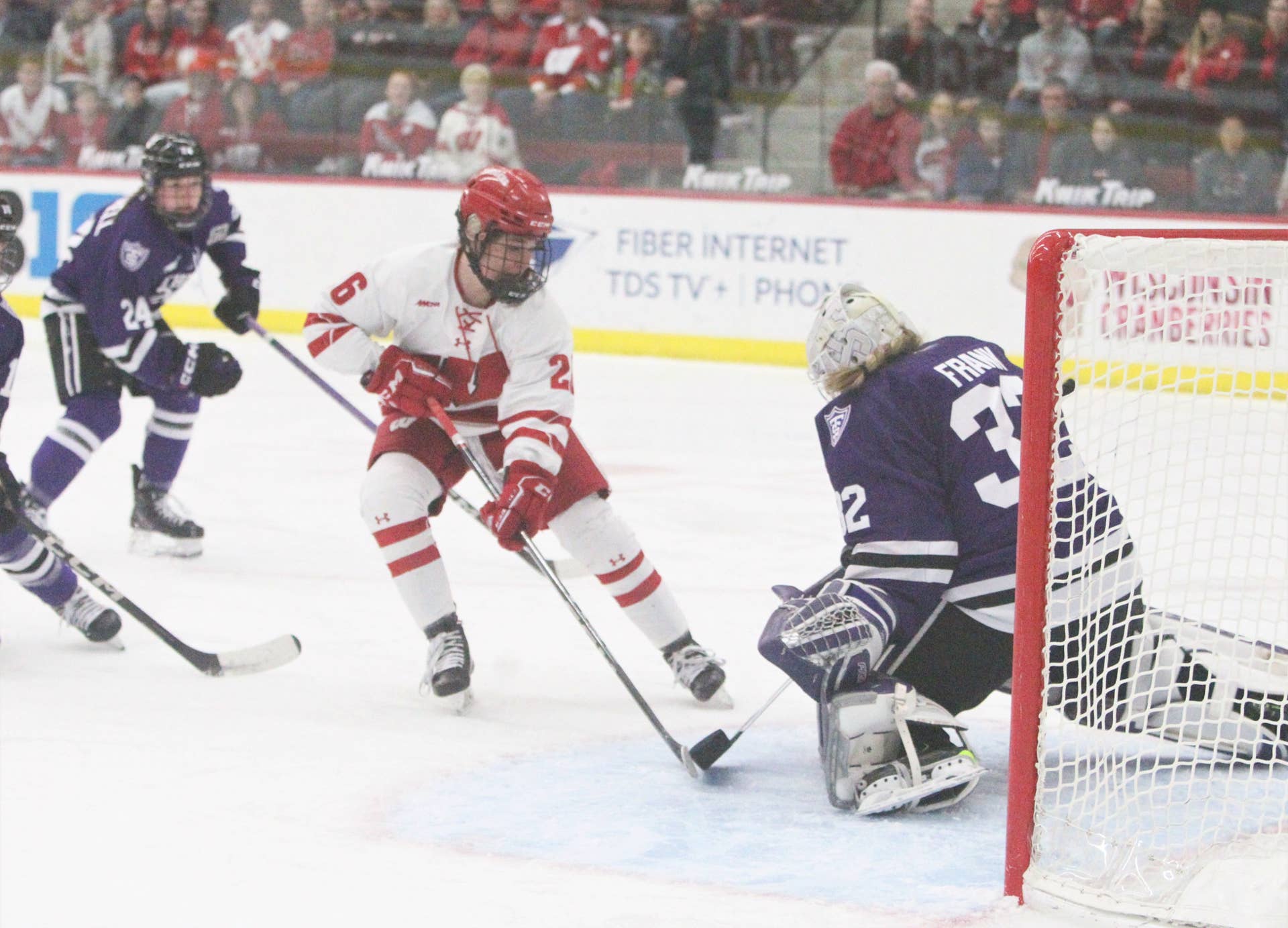 Wisconsin Women's Hockey: Casey O'Brien Shatters Long-Standing Program ...
