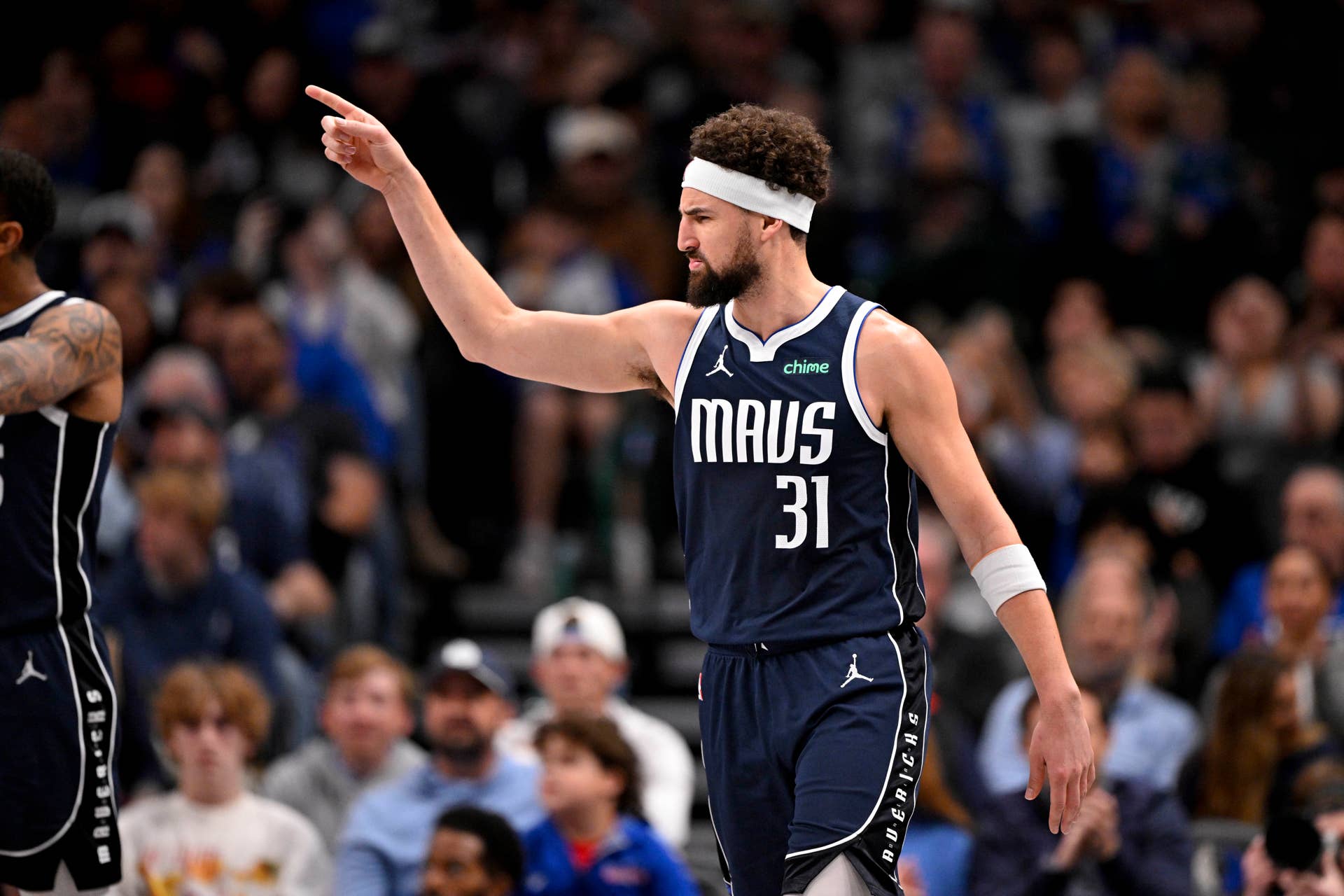 Dallas Mavericks Klay Thompson Hints at 'Weird Fan Reaction Following ...
