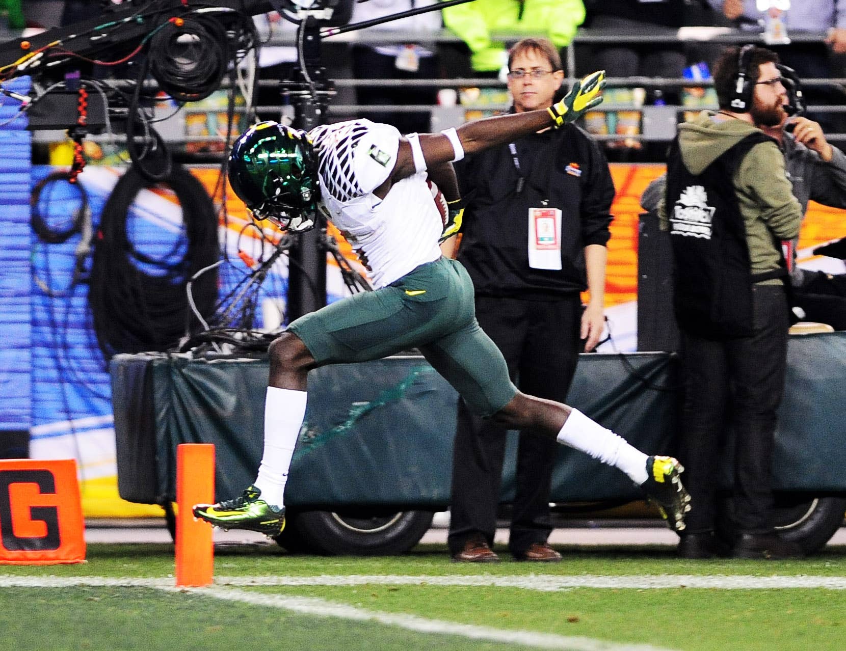 Oregon Duck Freshman Wins Fastest Man Competition at Polynesian Bowl ...