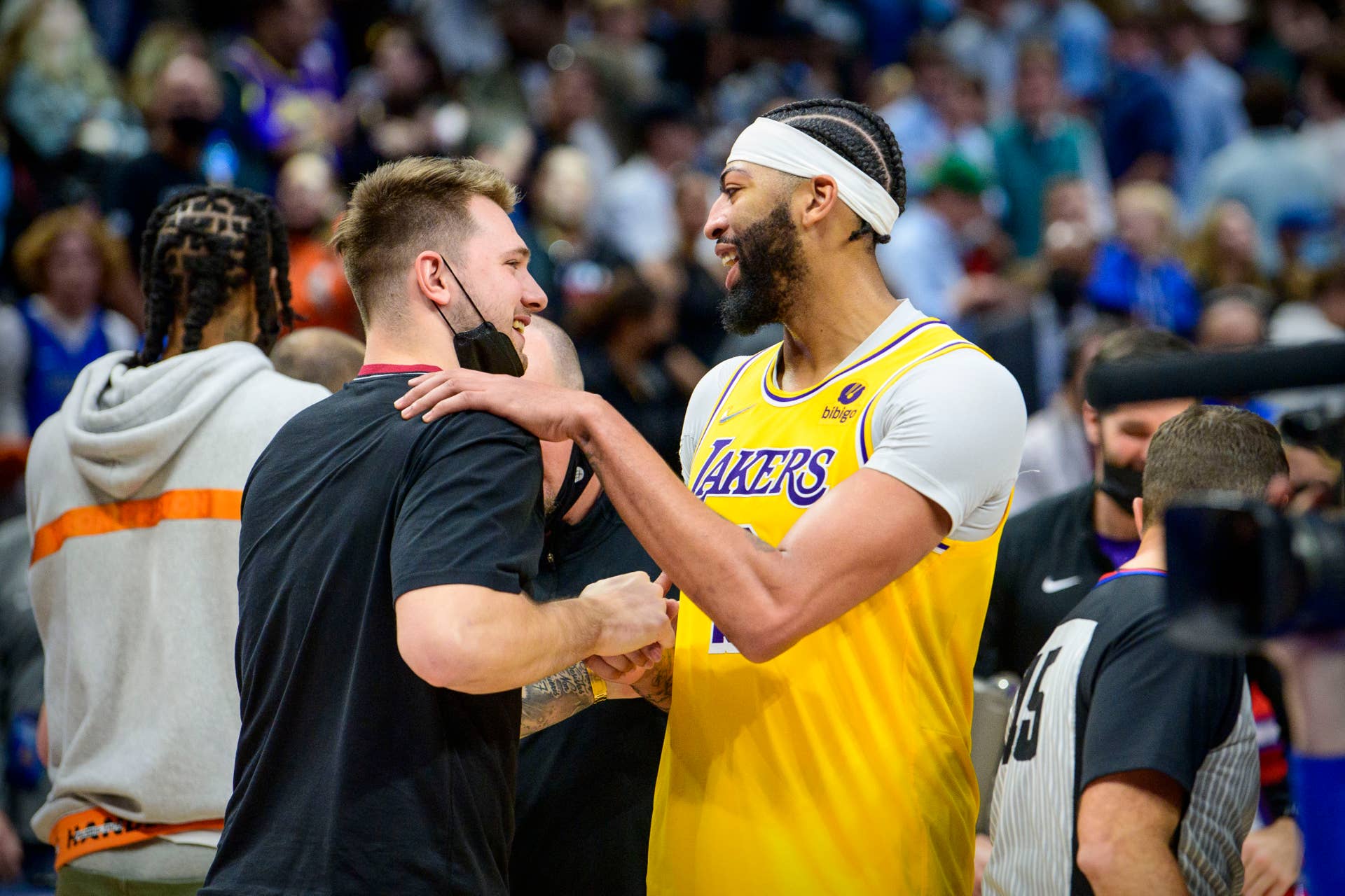 Tim Bontemps Names One Unlikely Winner in Luka Doncic-Anthony Davis ...