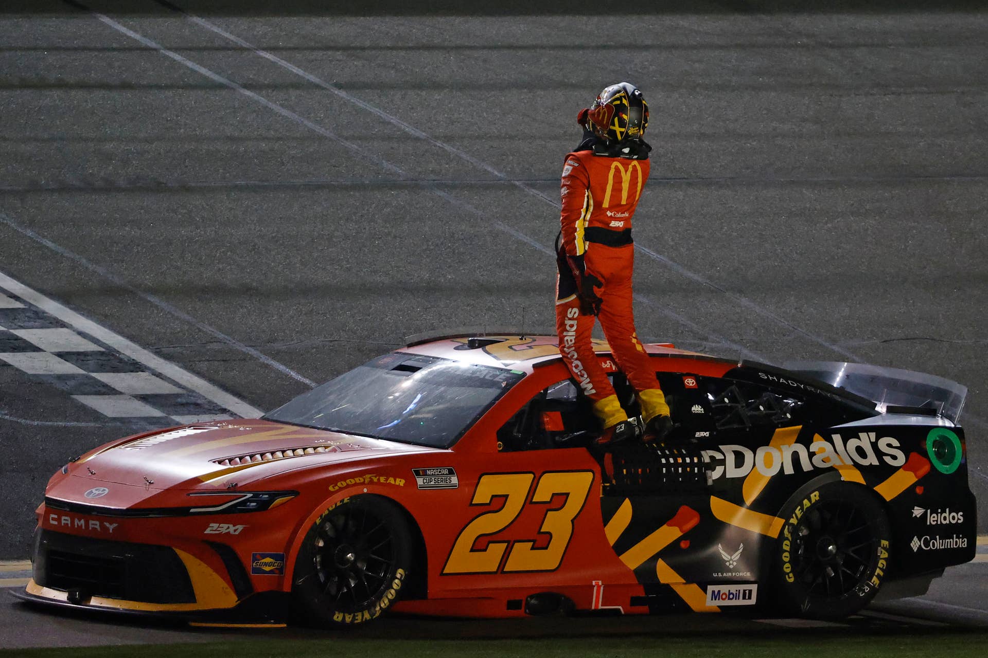 Bubba Wallace Explains Why He Made Hand Gesture to Crowd After Duel Win ...