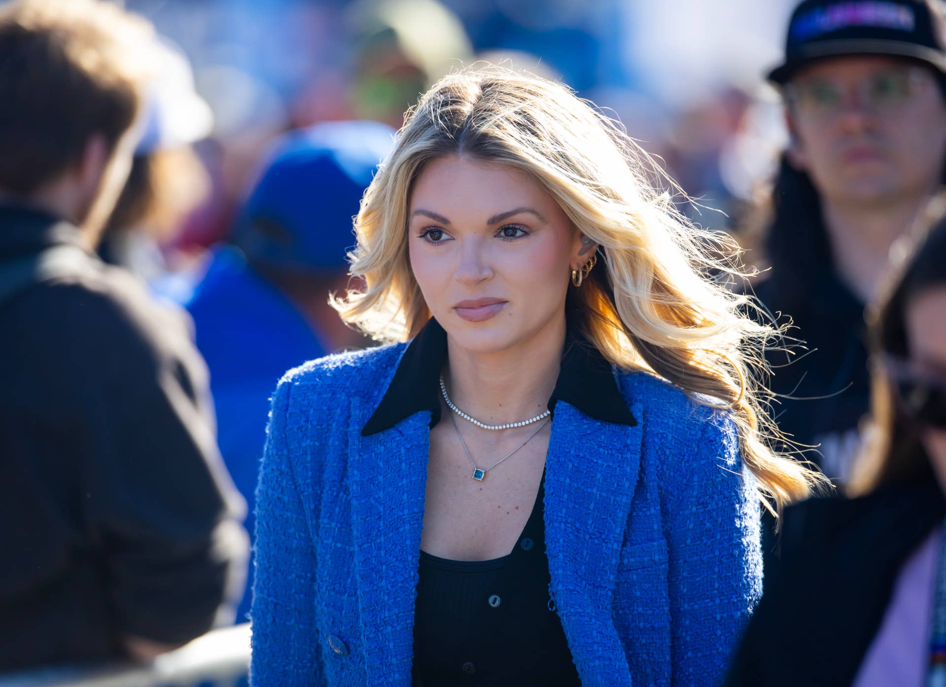 NASCAR Reporter Alex Weaver Turns Heads Before Daytona 500 - Athlon