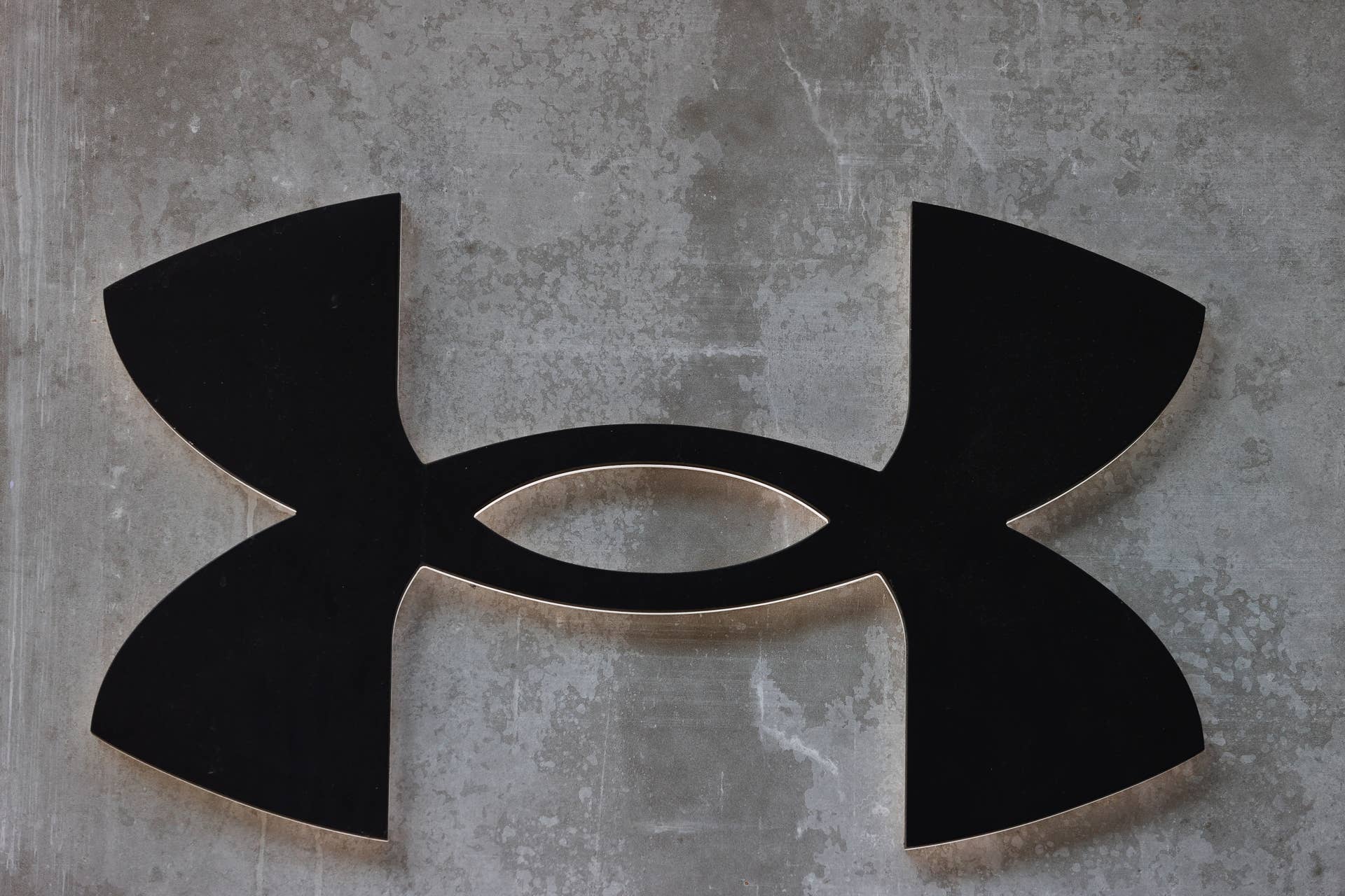 Under Armour's ‘Shockingly Comfortable’ $100 Sneakers Are on Sale for ...