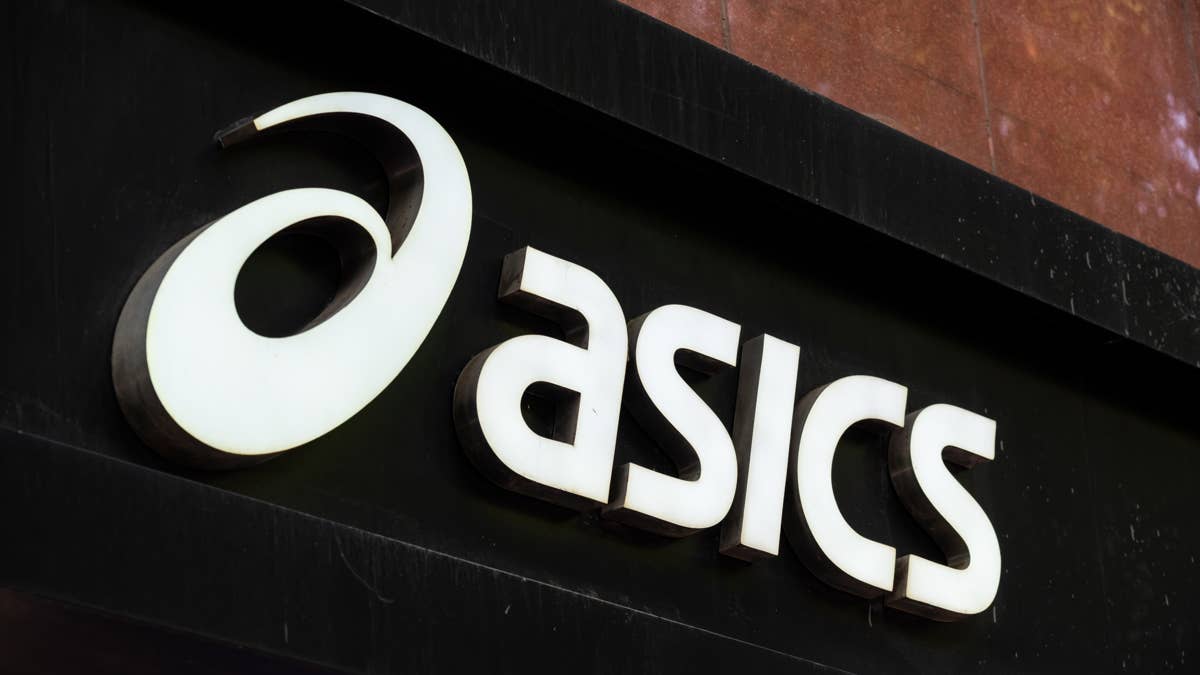 Asics' $120 ‘Gel Technology’ Sneakers Are Now Just $64 - Athlon Sports