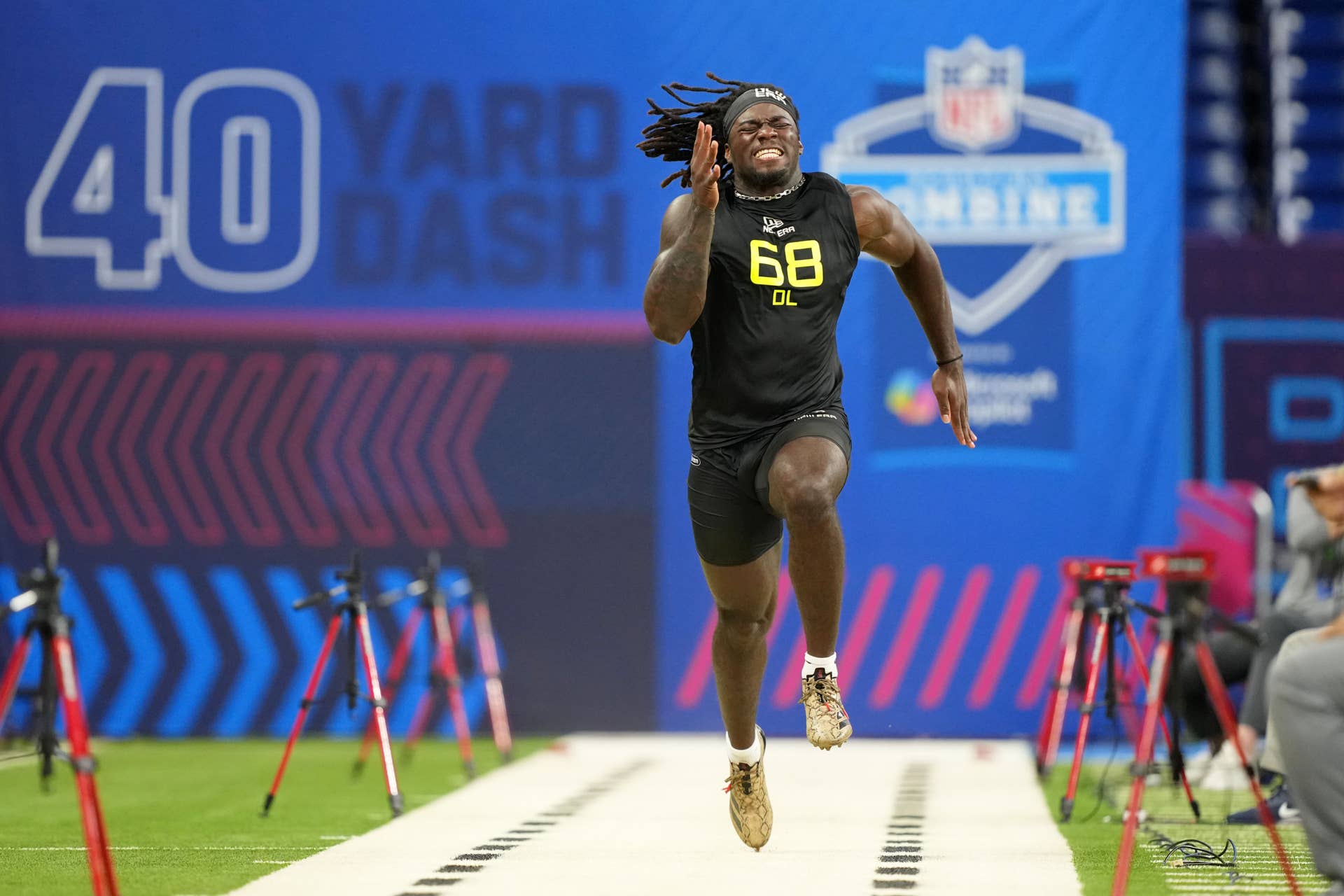 Texas A&M Edge Rusher Projected 8th Overall in Latest Athlon Mock Draft ...
