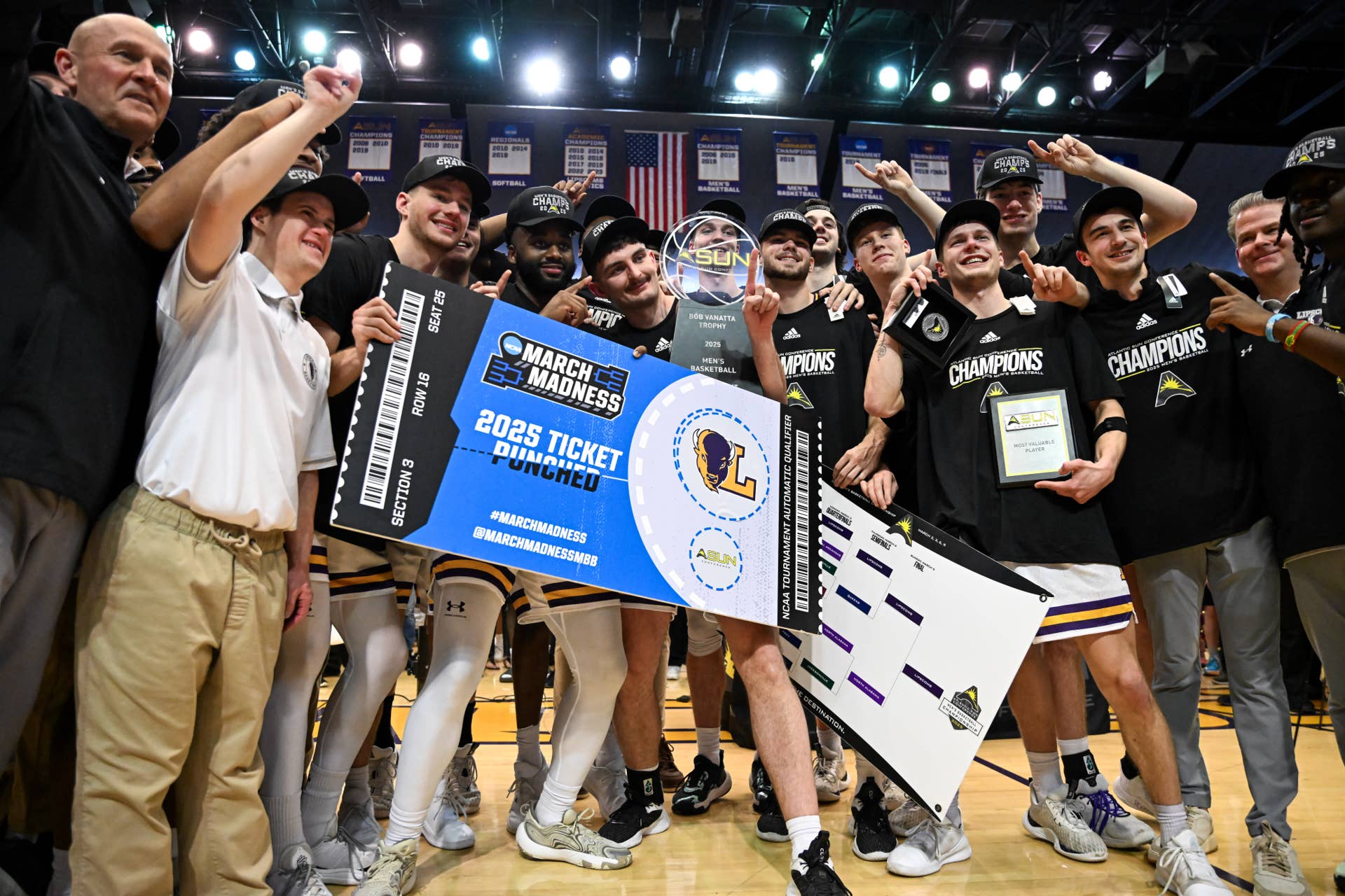 March Madness: Lipscomb's Path to the NCAA Tournament - Athlon
