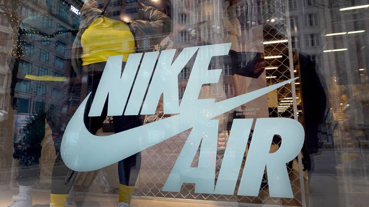 Nike’s $115 ‘Super Comfortable’ Air Max Sneakers Are Now $59 - Athlon ...