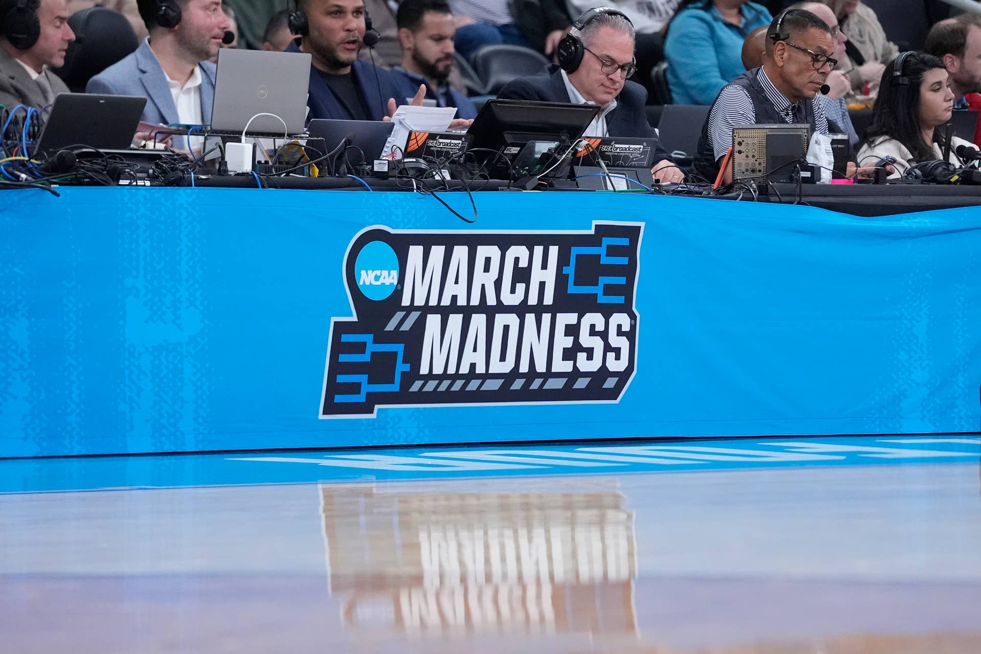 2026 NCAA Tournament Sites: Host Cities, Venues and Final Four - Athlon ...