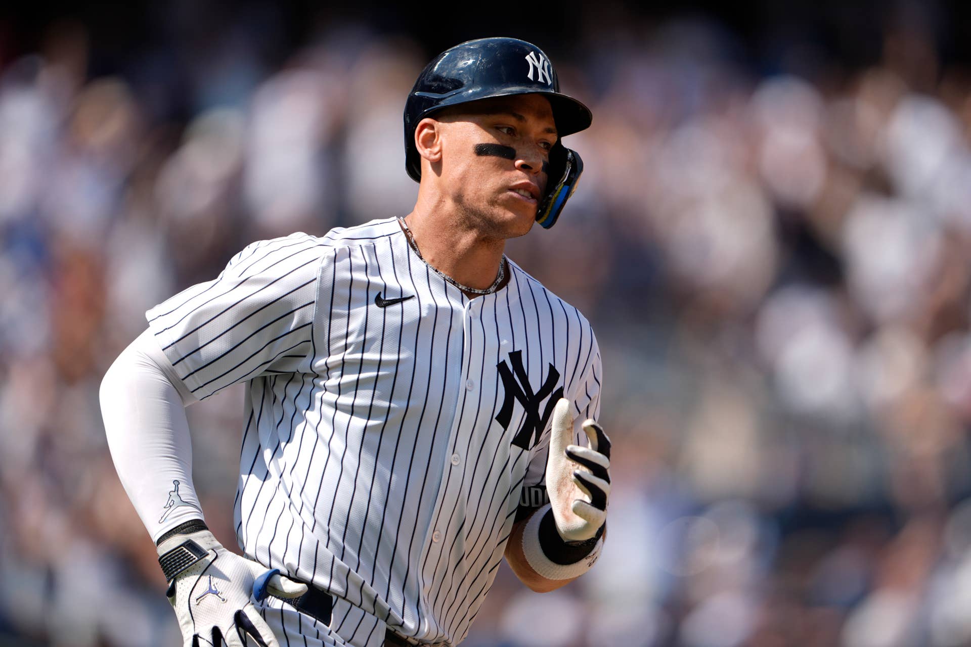 Yankees Manager Reveals ‘Good News’ on Aaron Judge After Injury Scare ...