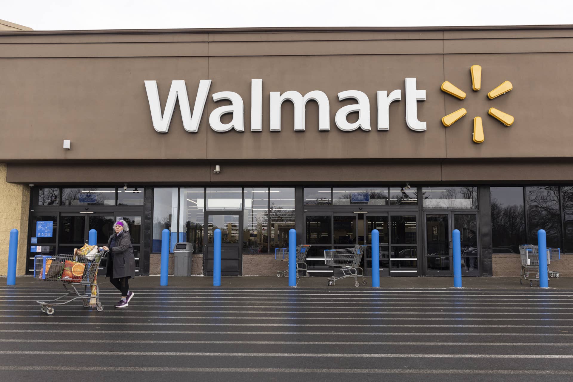 Walmart Is Selling an Inflatable Paddle Board for 61% Off - Athlon Sports