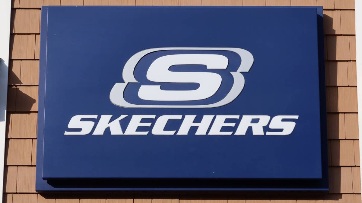 Skechers Sale: Get the $70 Go Walk Flex Sneakers for $38 at Amazon ...