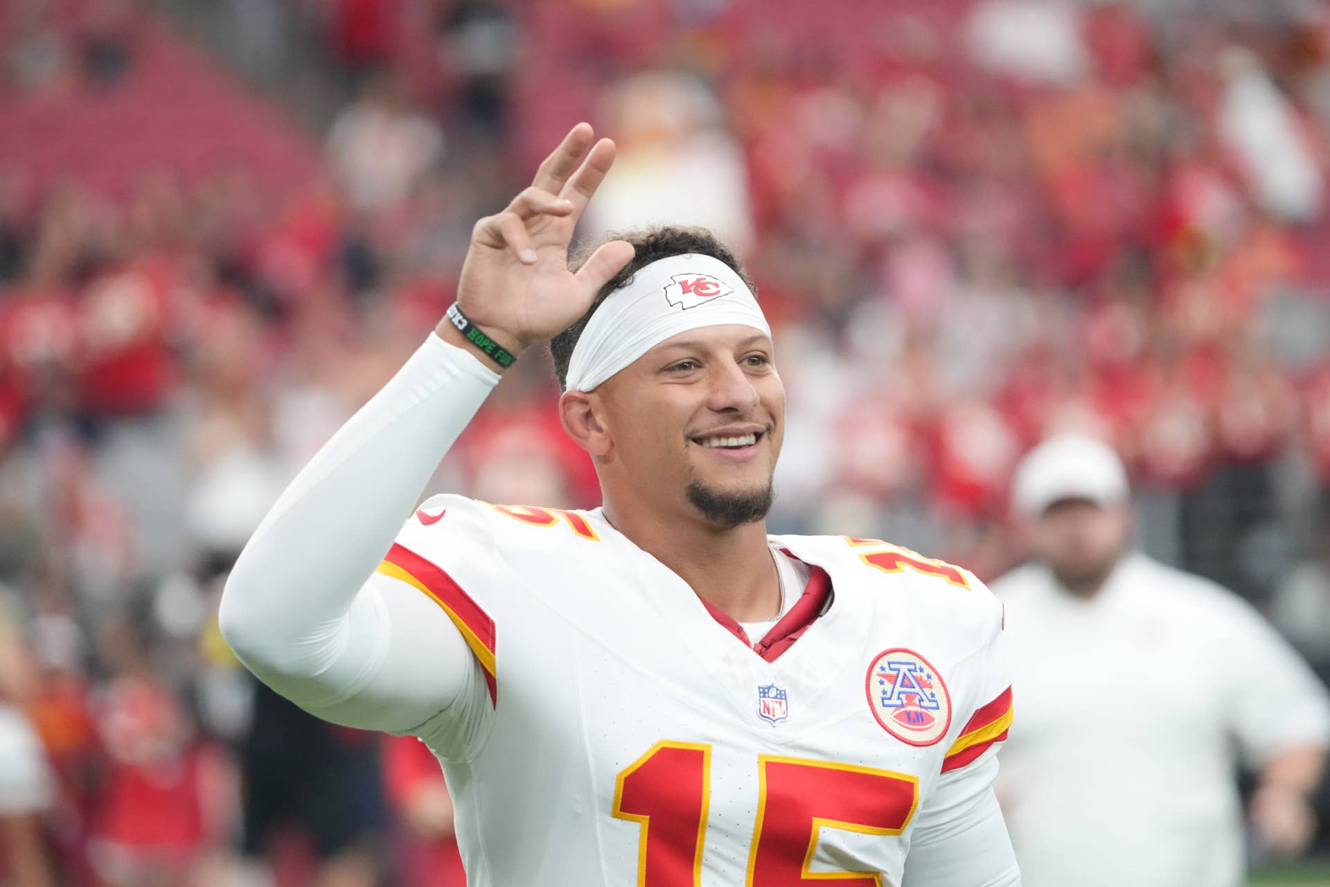 Patrick Mahomes Sends Taylor Swift Message on Thursday Night - Athlon ...