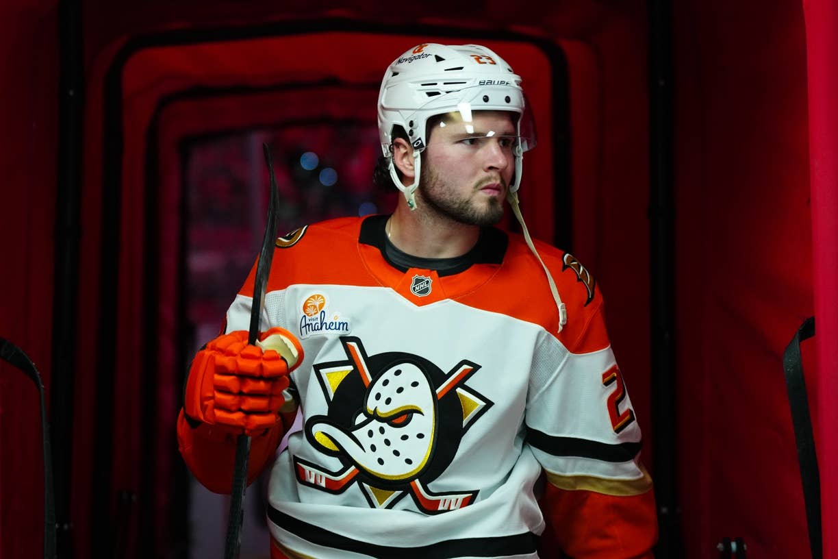 Mason McTavish Rumors: Three Teams Linked With Ducks Star - Athlon