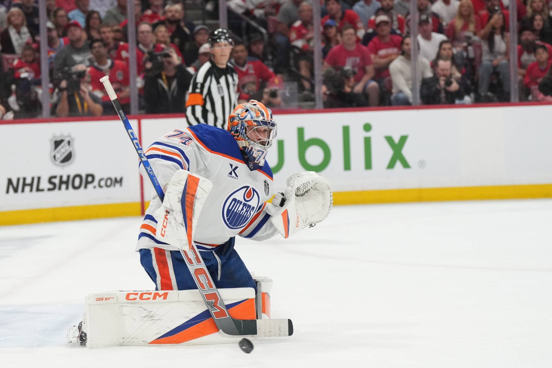 Edmonton Oilers Could Make Massive Goalie Move - Athlon