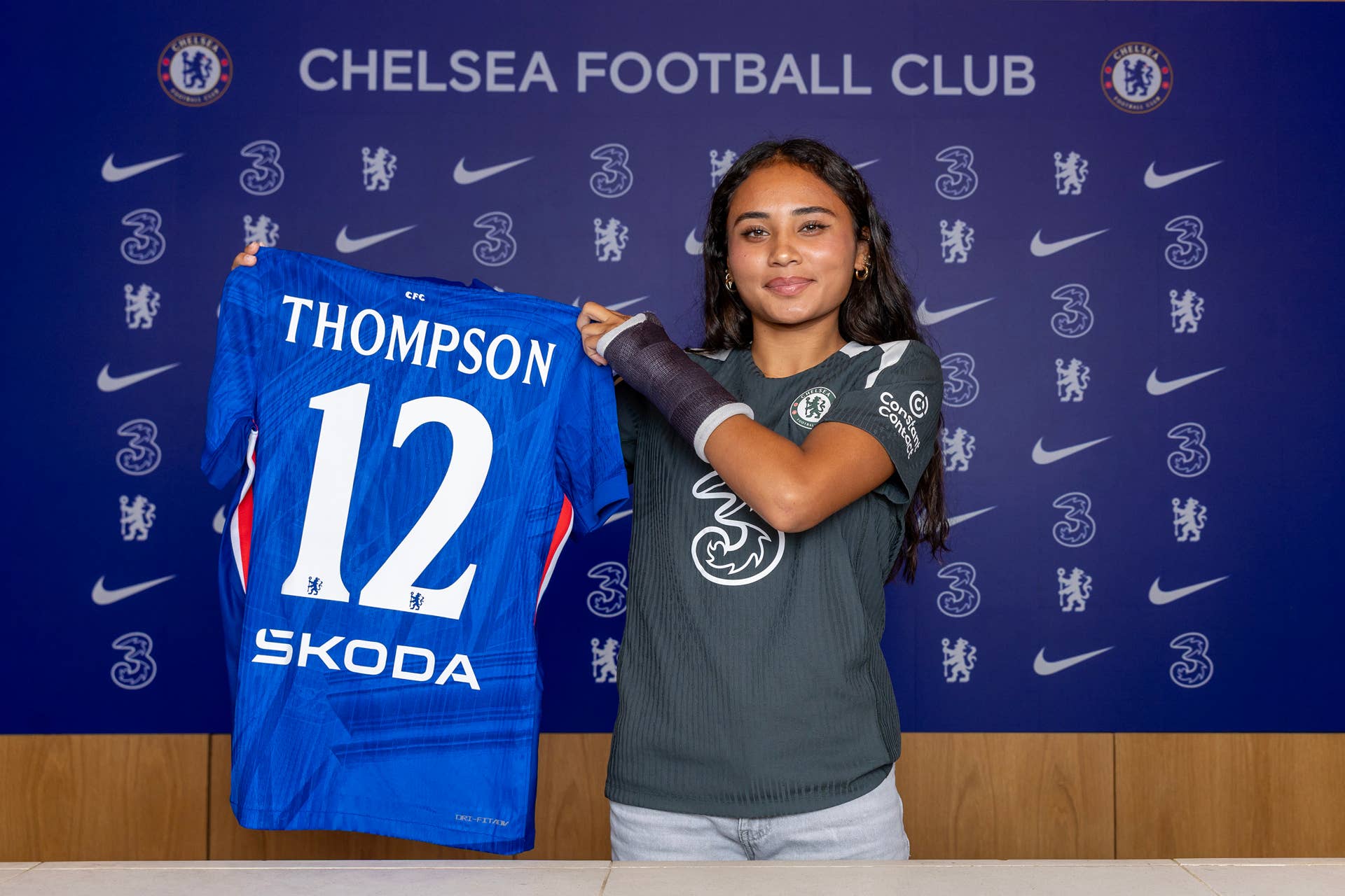 Alyssa Thompson Reveals Why Chelsea Deal Was ‘Hard To Pass Up’ - Athlon