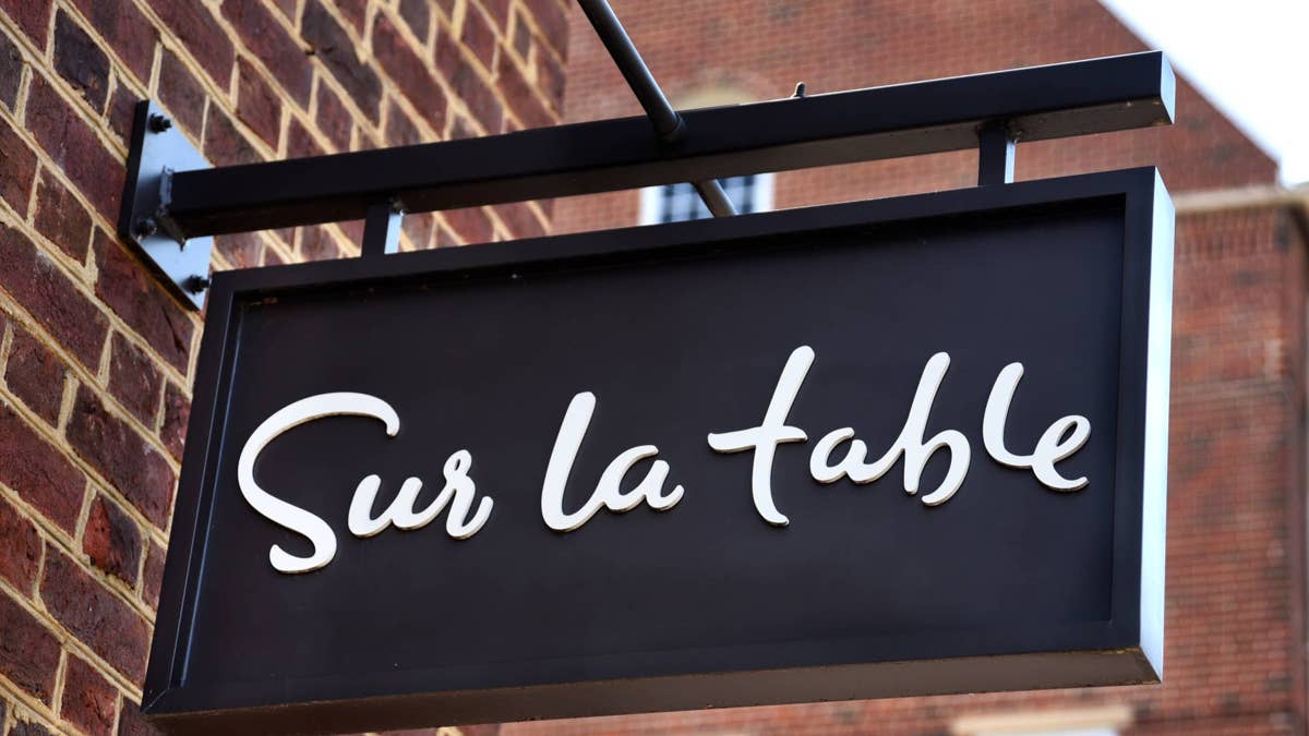 Sur La Table Has a Wooden Cutting Board for 71% Off - Athlon