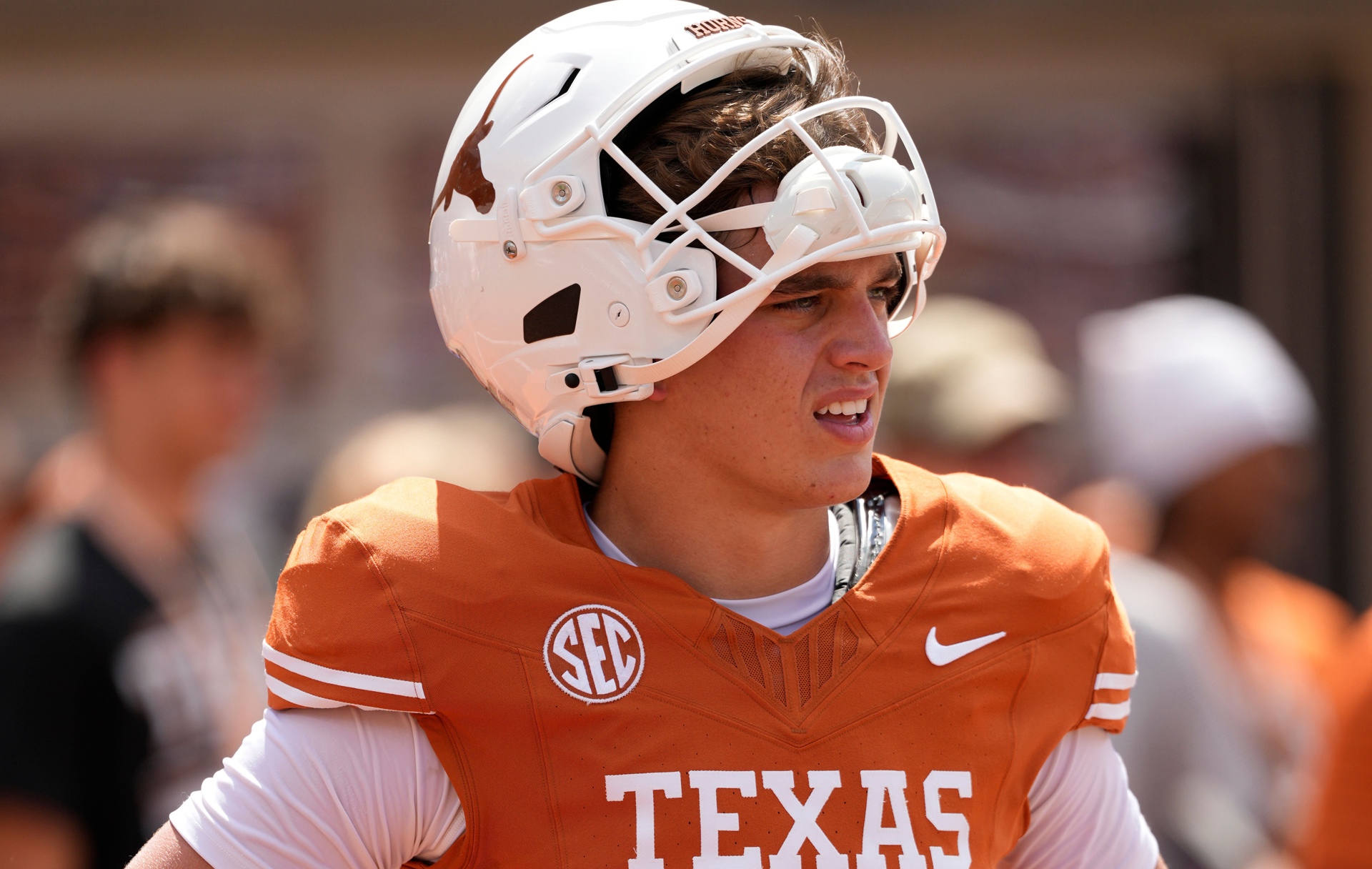 Arch Manning Injury Update Emerges Before Texas-Vanderbilt Game - Athlon