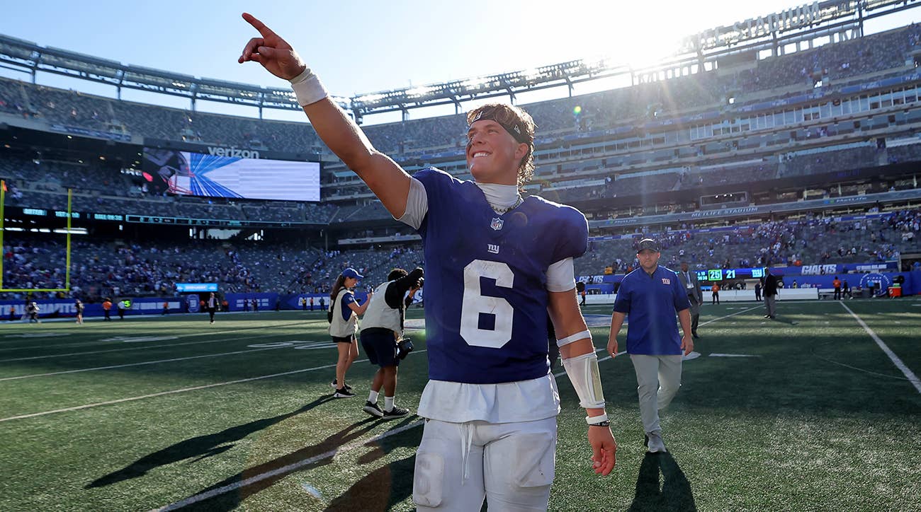 Jaxson Dart Overcame All To Prove He's the Giants' Best Quarterback In ...