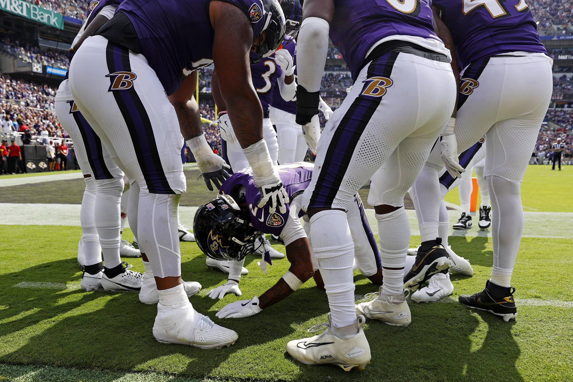 Ravens Rookie Carted Off Field as Baltimore Loses 5 Players Against ...