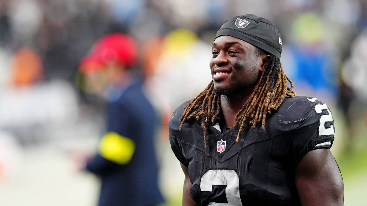 Raiders RB Ashton Jeanty Announces Career News Before Chiefs Game - Athlon