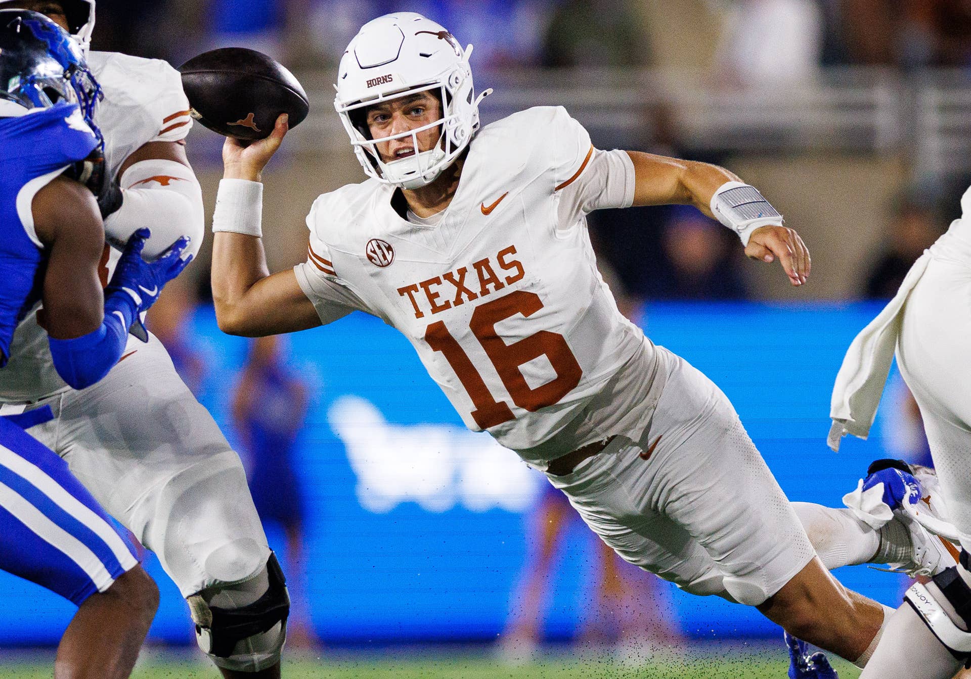 Texas’ Steve Sarkisian Shares Arch Manning Thoughts After Win Over ...
