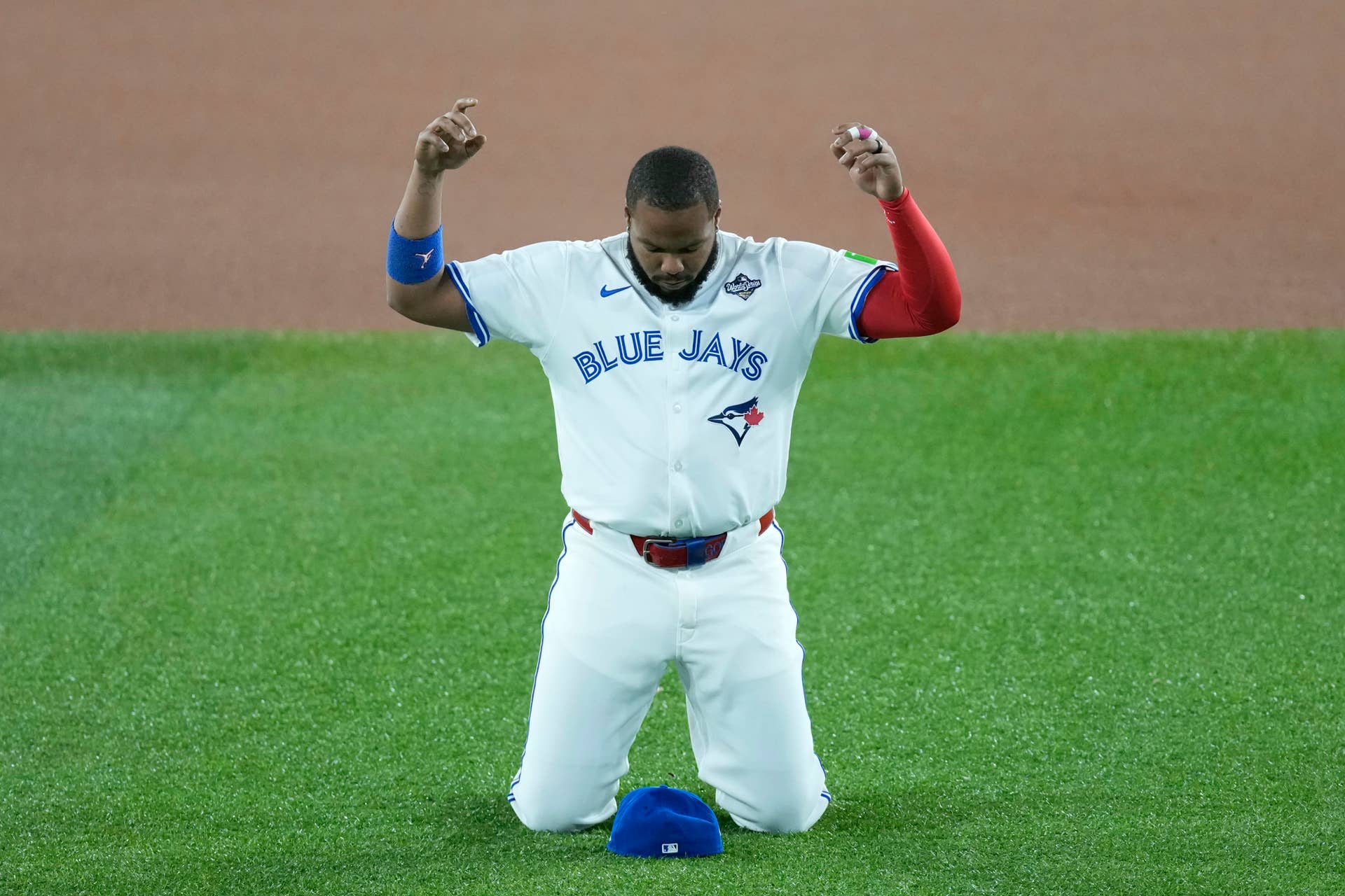 Vladimir Guerrero Jr.'s Sad Reaction as Blue Jays Lose Bo Bichette - Athlon