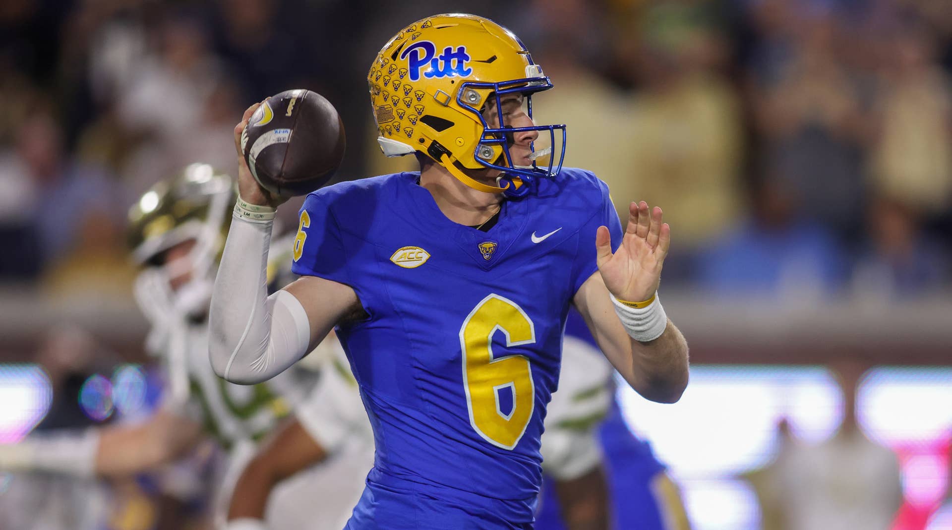 College Football Rankings: Athlon Sports Top 25 (After Week 13) - Athlon