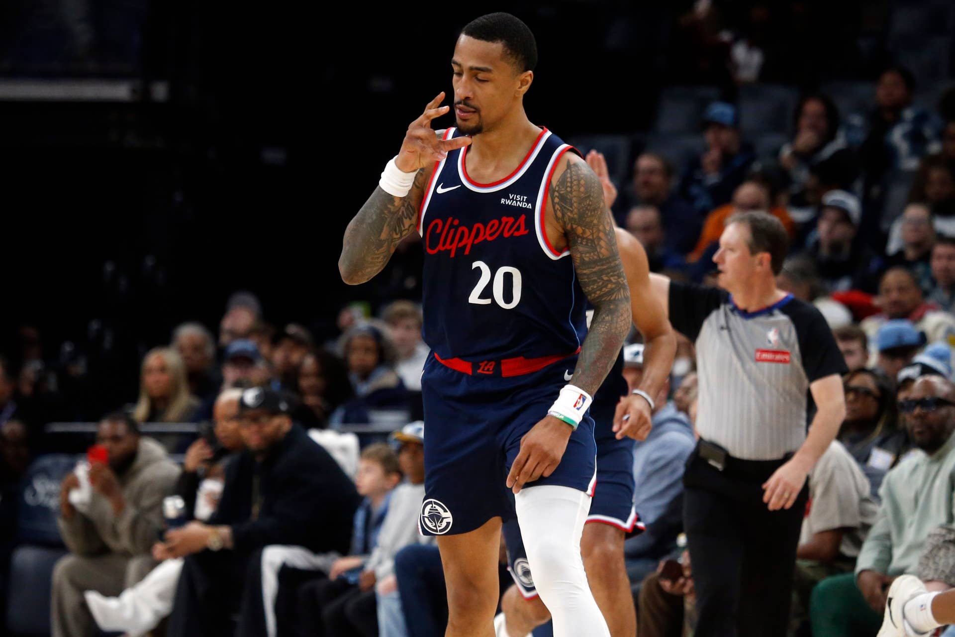 Clippers Predicted to Acquire $175 Million Star Big Man From Mavericks ...