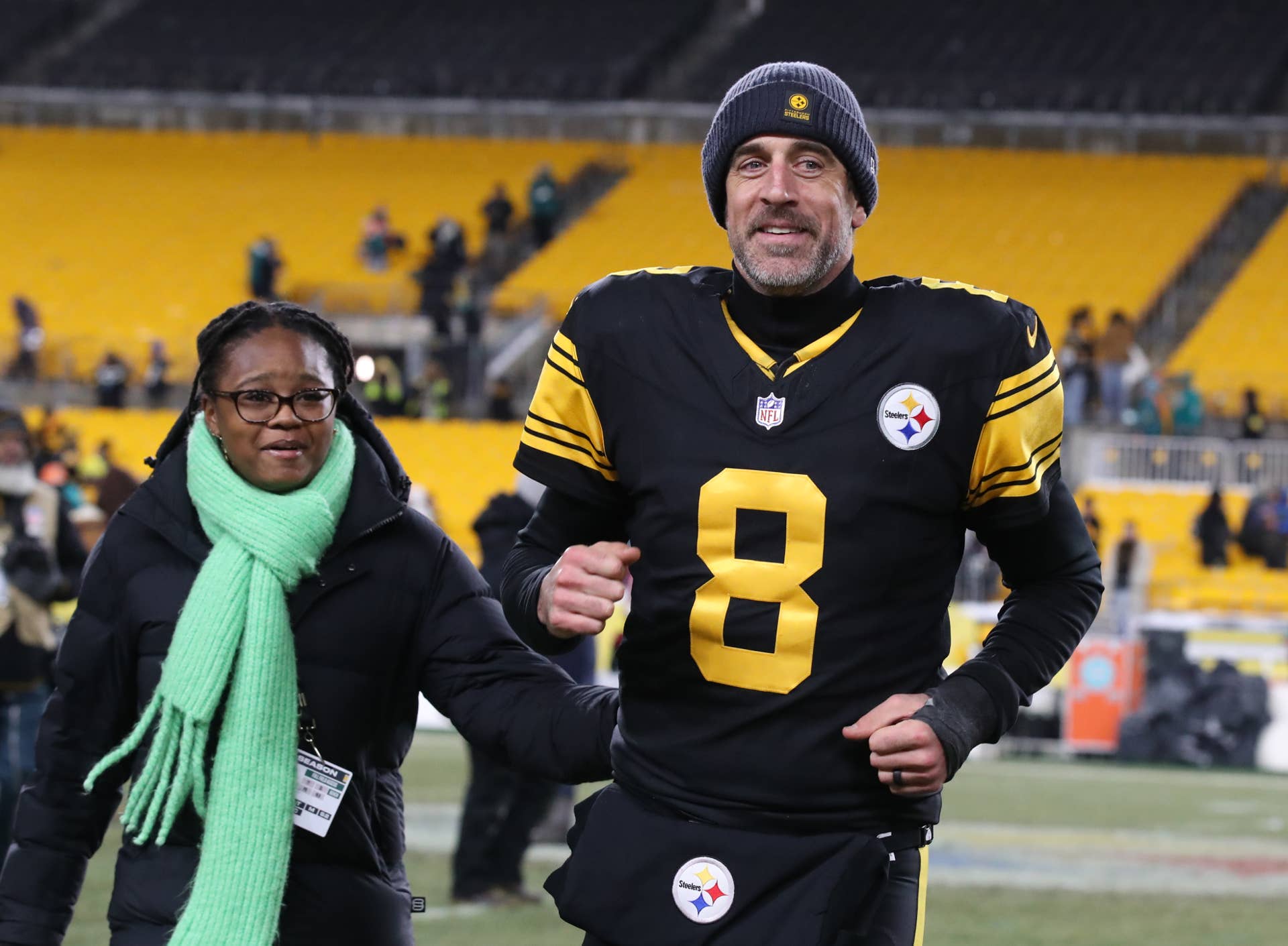 Steelers QB Aaron Rodgers' Postgame Interaction With Rasul Douglas ...