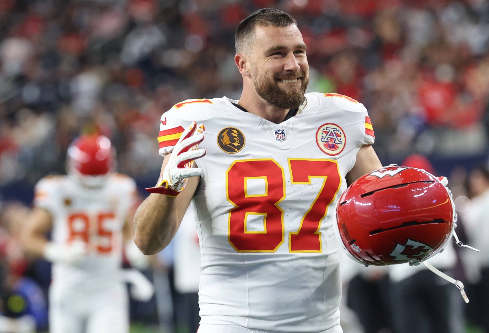 Travis Kelce Achieves Historic Milestone Without Patrick Mahomes on ...