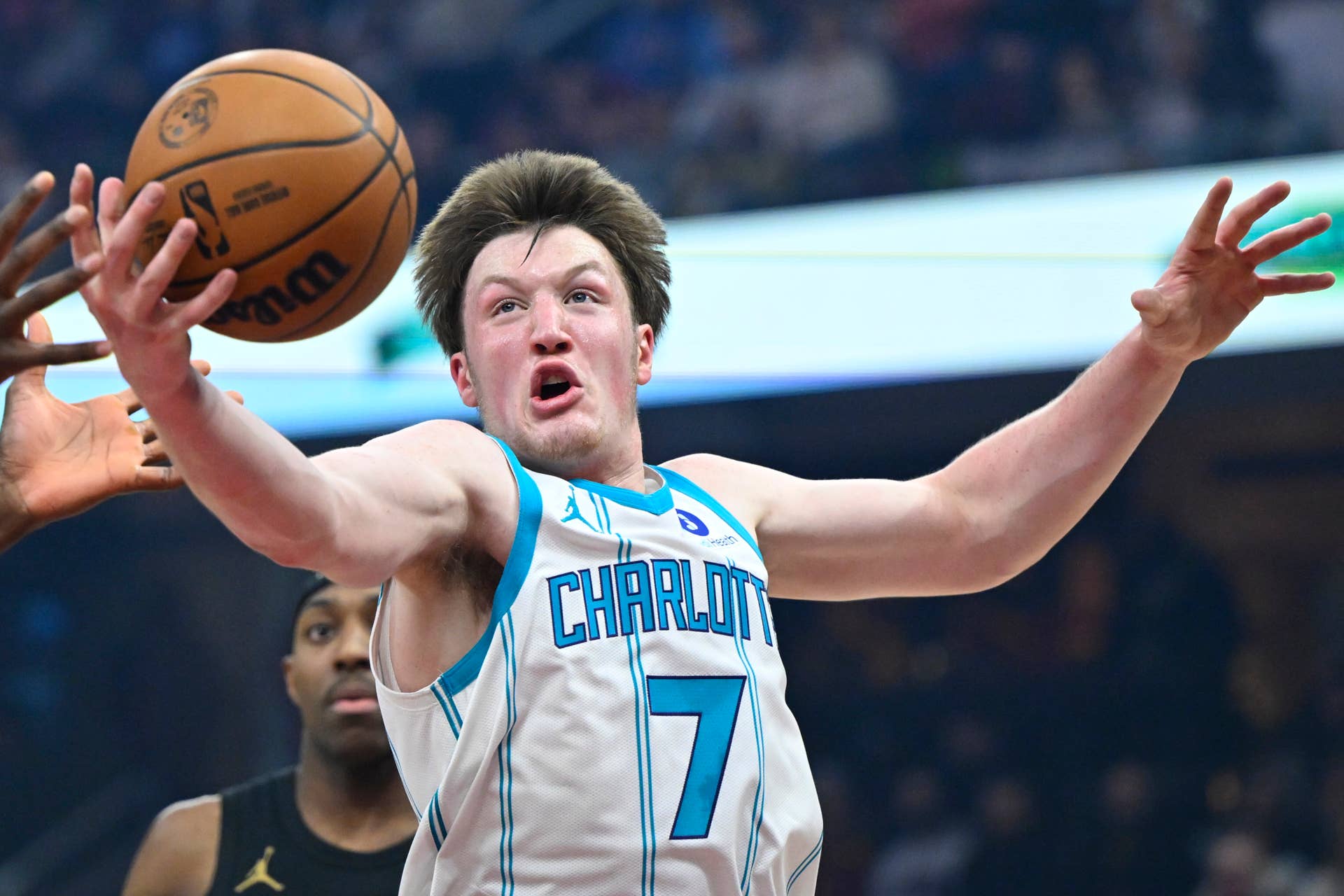 Hornets Rookie Kon Knueppel Wins Award Over Cooper Flagg - Athlon Sports