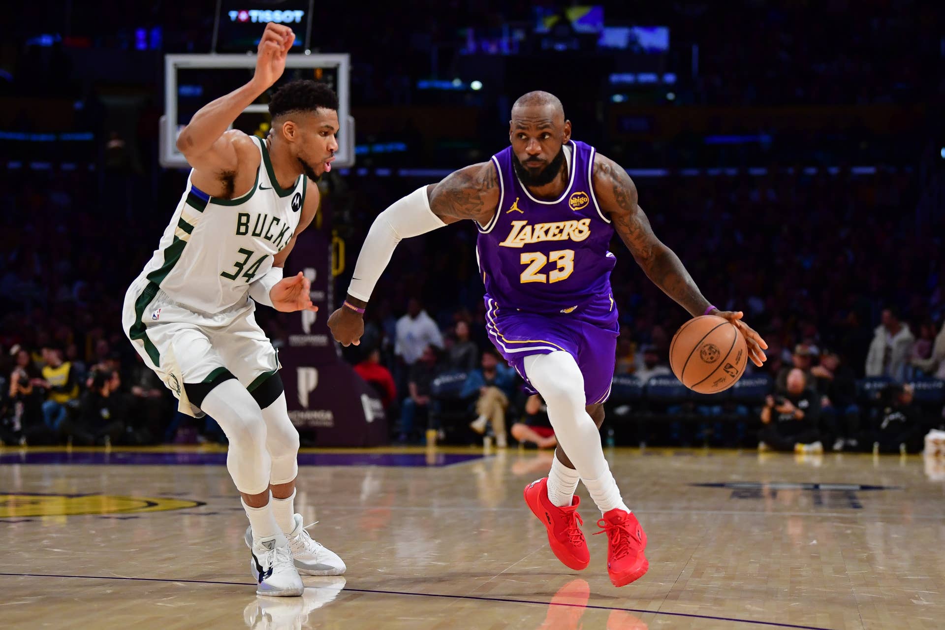 LeBron James, Giannis Antetokounmpo Interaction Grabs Attention - Athlon
