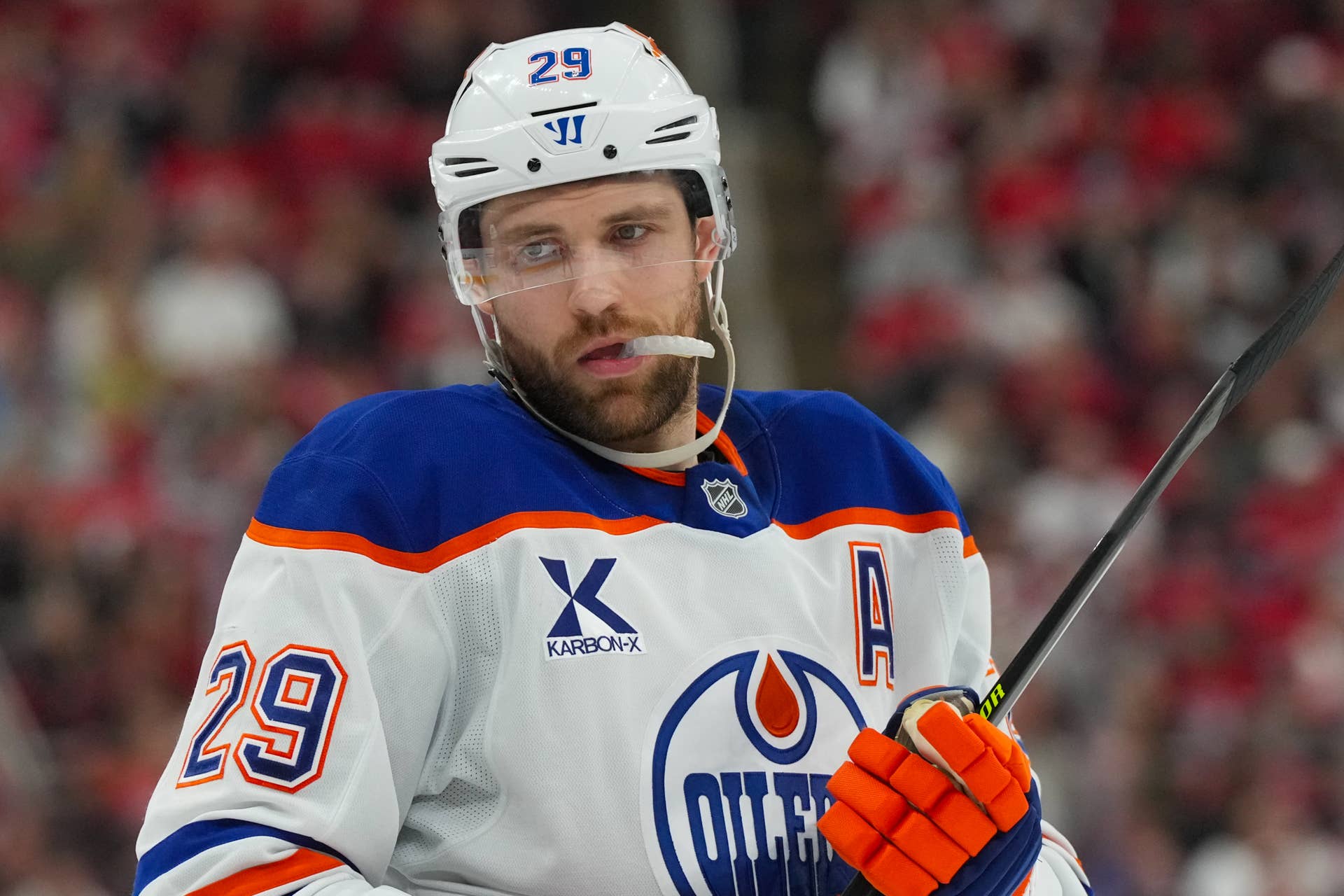 Leon Draisaitl Leaves Oilers Amid NHL Season - Athlon Sports