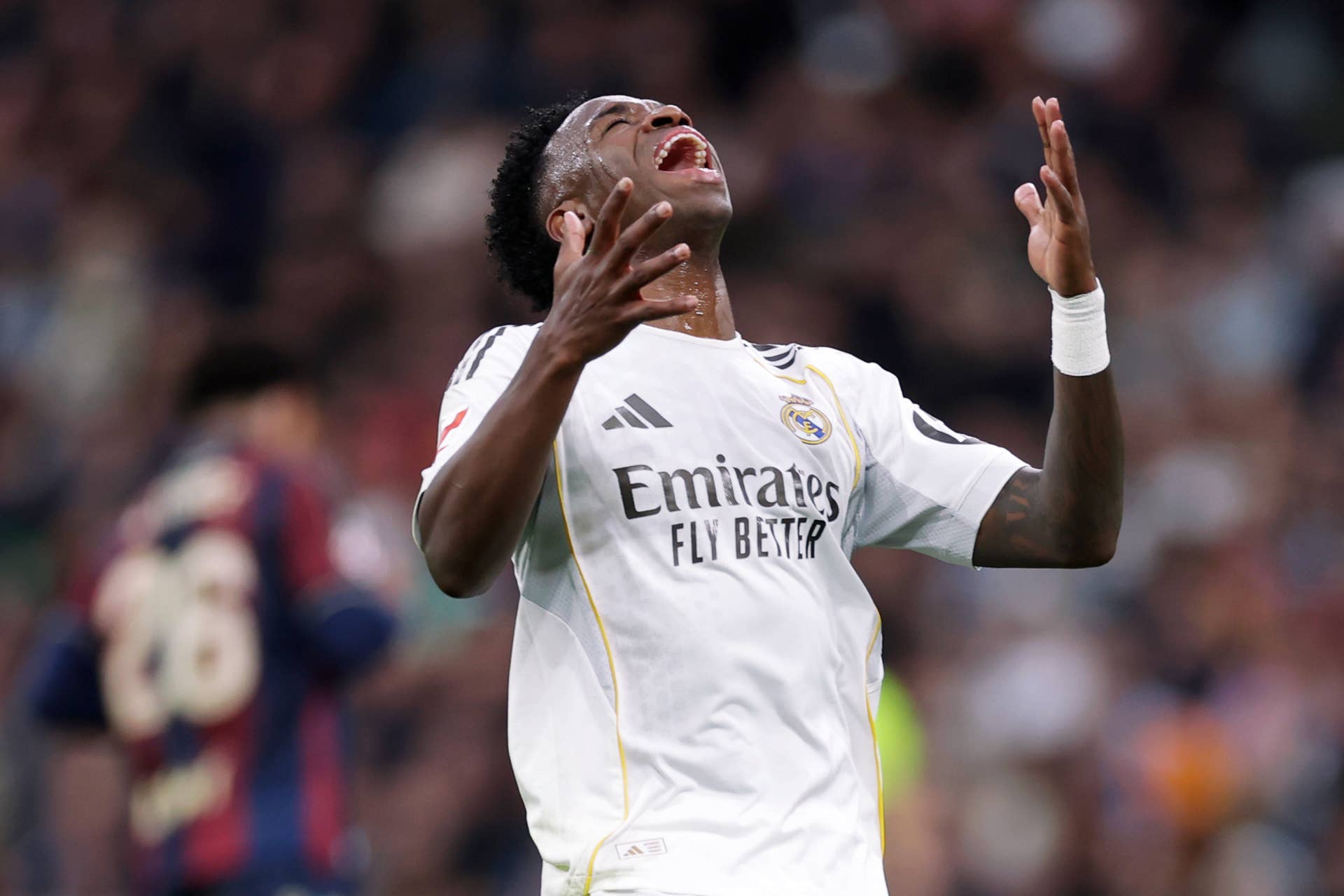 Fabrizio Romano Gives Major Update on Vinicius Jr.'s Future at Real ...