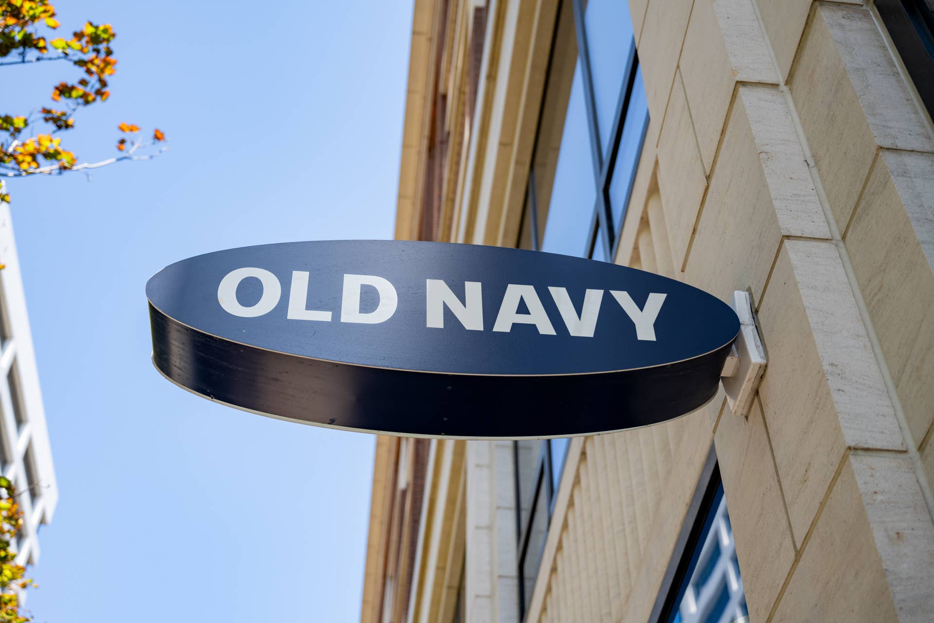Old Navy's 50% Off Memory Foam Shoes Are 'Perfect' for Spring - Athlon ...