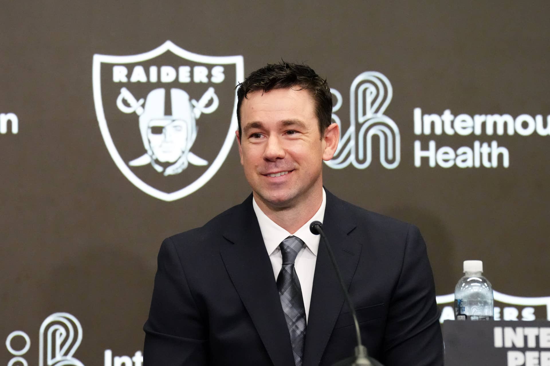 Raiders Named Best Fit for Two-Time Super Bowl Champion - Athlon Sports
