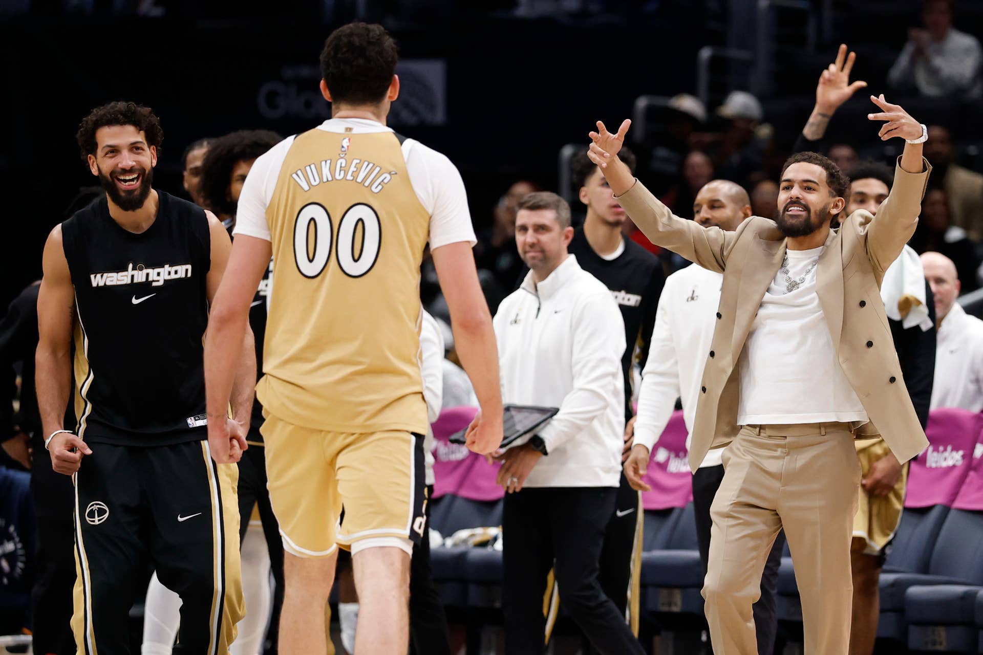 Trae Young's Message to Anthony Davis Includes Throwback Photo - Athlon ...