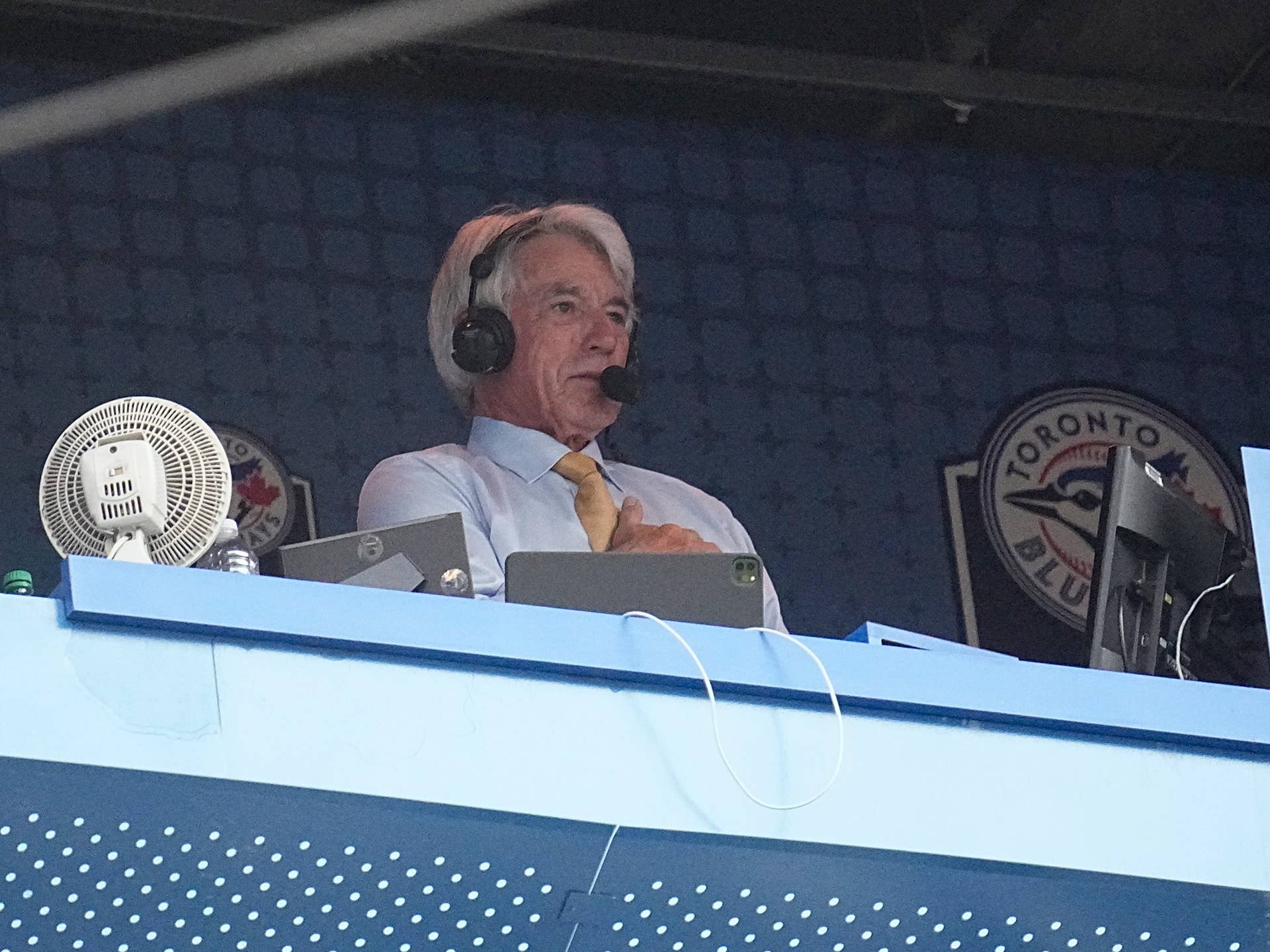 MLB Reacts to Buck Martinez's Retirement Announcement - Athlon Sports