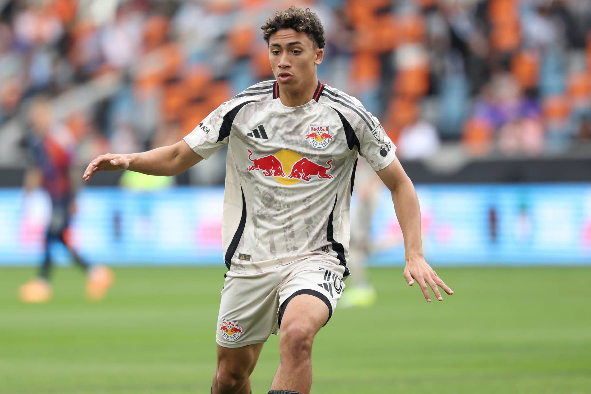 Red Bull New York Teenager Earns Top MLS Weekly Award - Athlon Sports