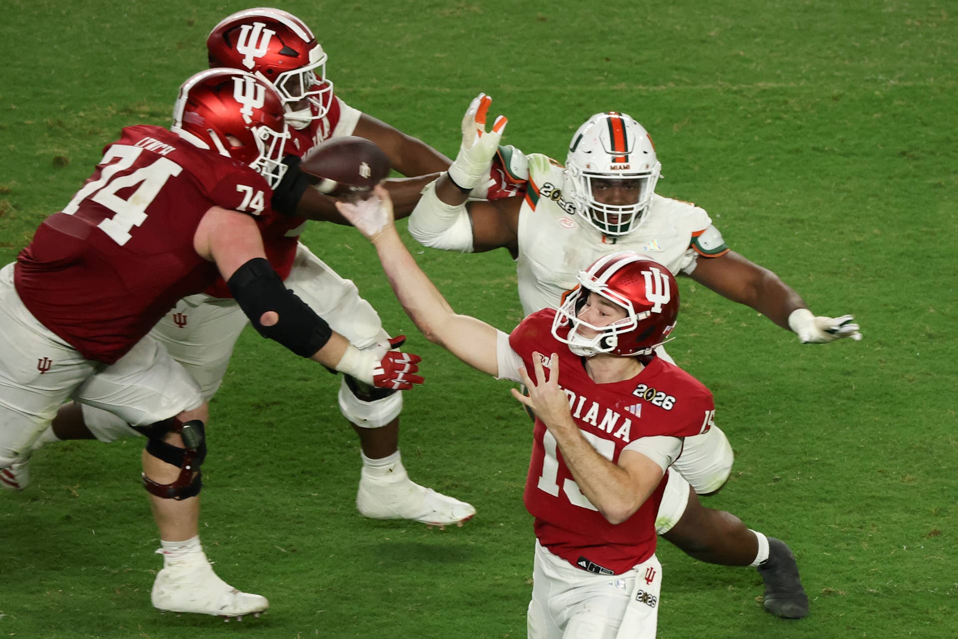 Rueben Bain Jr.'s Arm Length is Irrelevant to his NFL Success; Joe ...