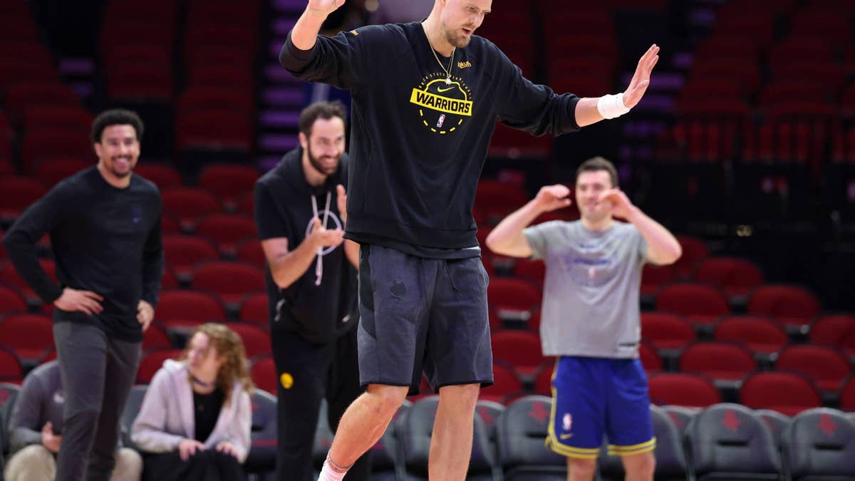 Warriors' Steve Kerr Defends Kristaps Porzingis Trade - Athlon